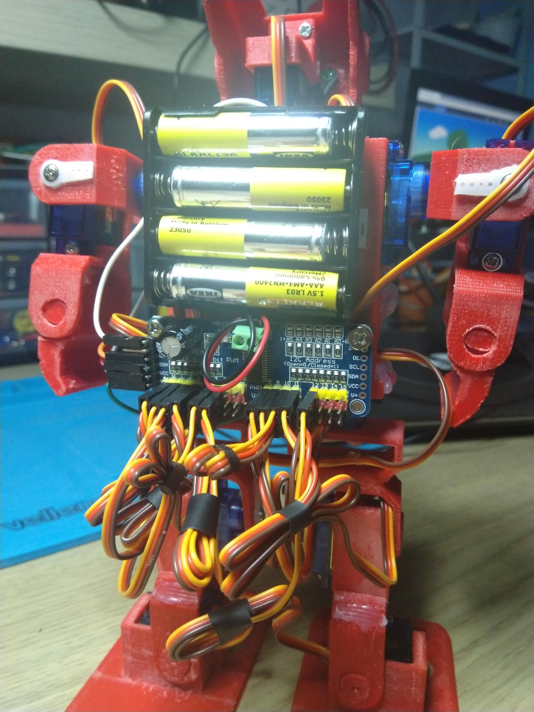 Dancing MicroBit Robot : 6 Steps - Instructables