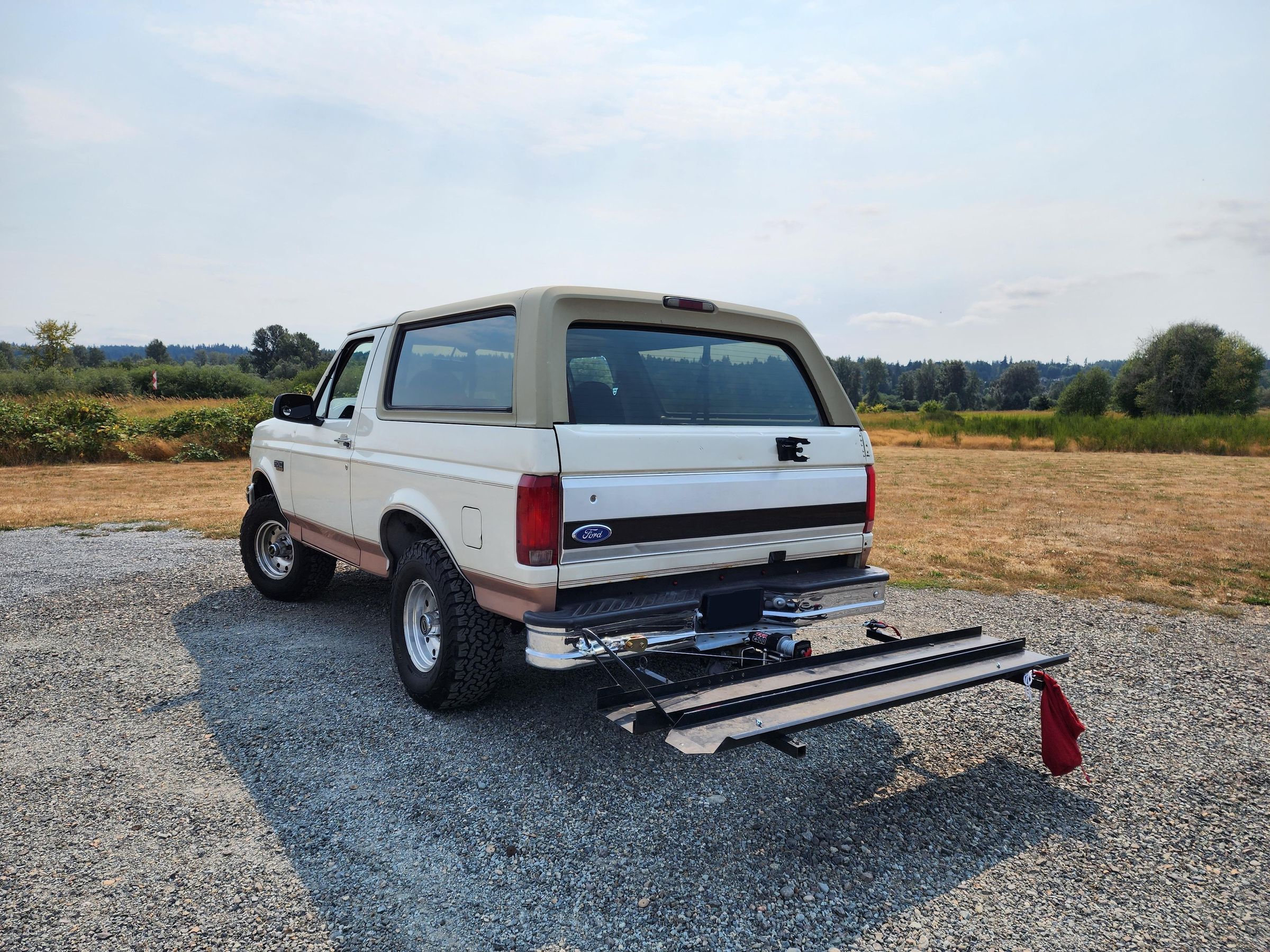 DIY Winch Assisted Motorcycle Hitch Carrier (No-Weld) : 6 Steps (with ...