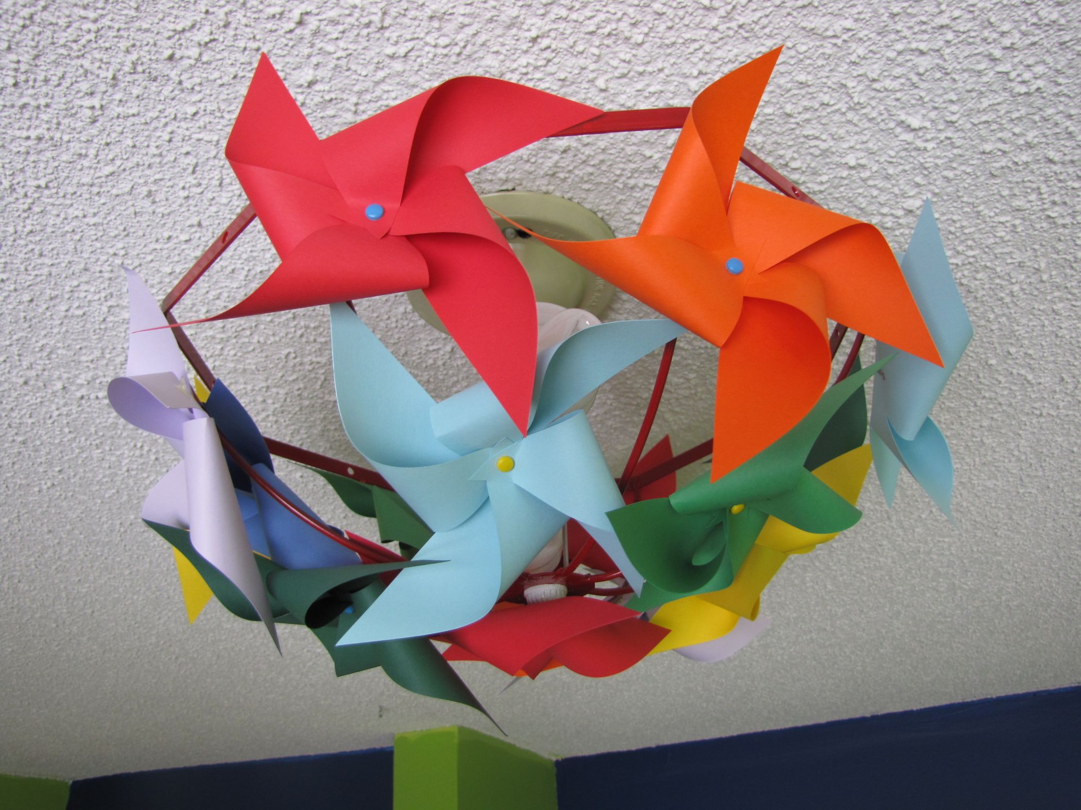 Easy Breezy Pinwheel Light : 6 Steps (with Pictures) - Instructables