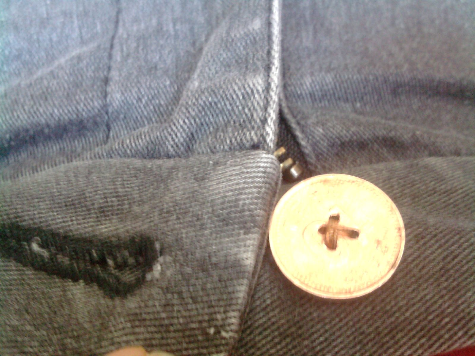 Replacing a Button for Only 10won (about $0.01 USD) : 5 Steps ...