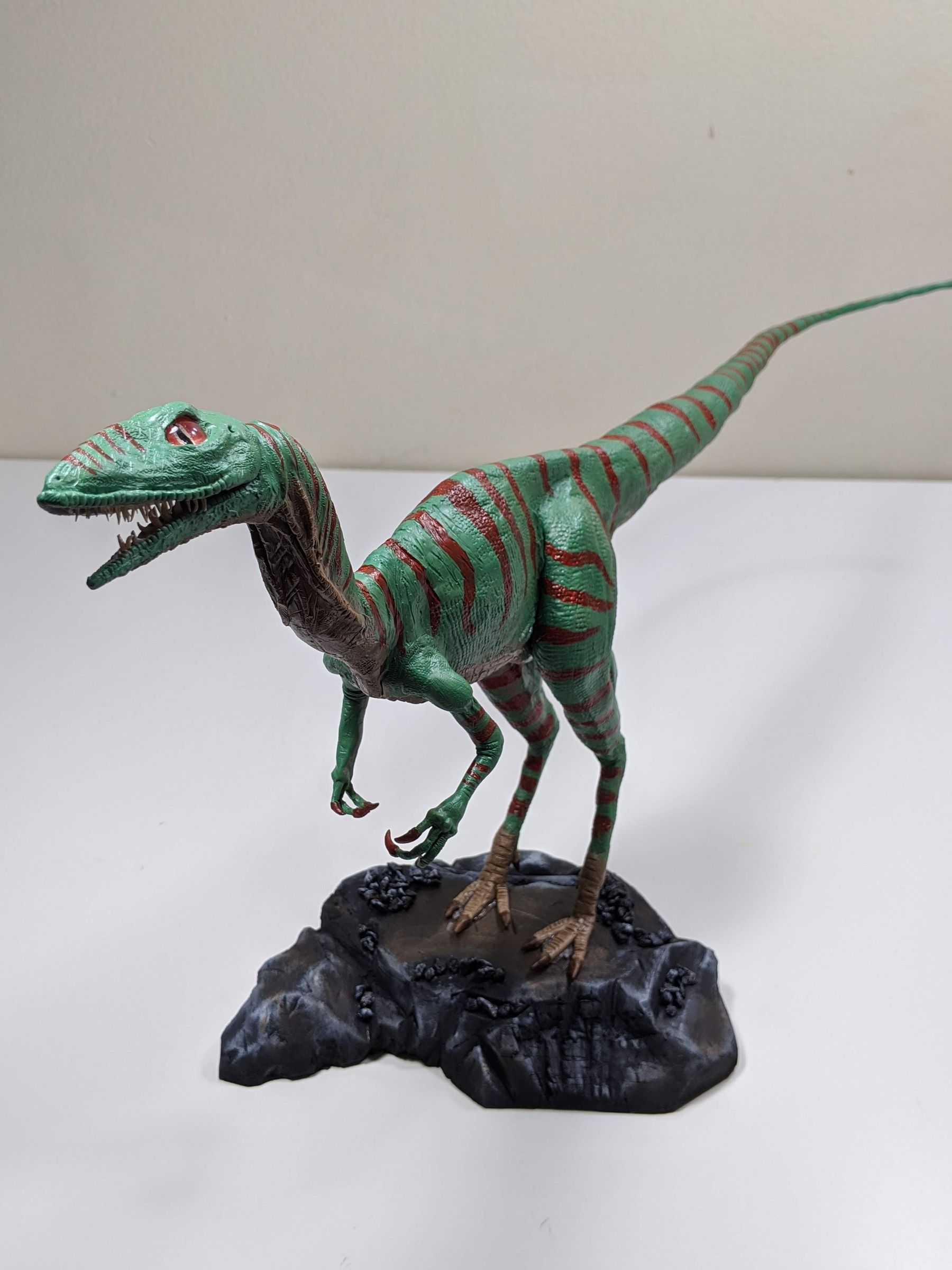 Sculpt a Life-size Dinosaur : 5 Steps (with Pictures) - Instructables