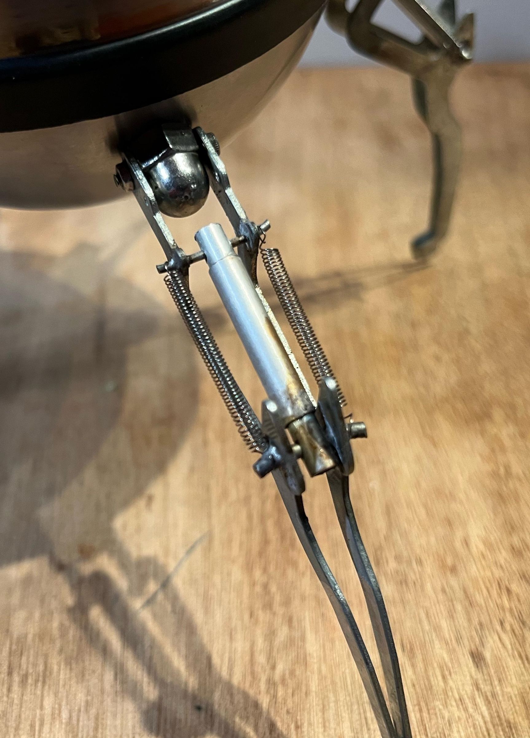 Junkbot Made From Typewriter Parts (mostly...) : 13 Steps (with Pictures) - Instructables