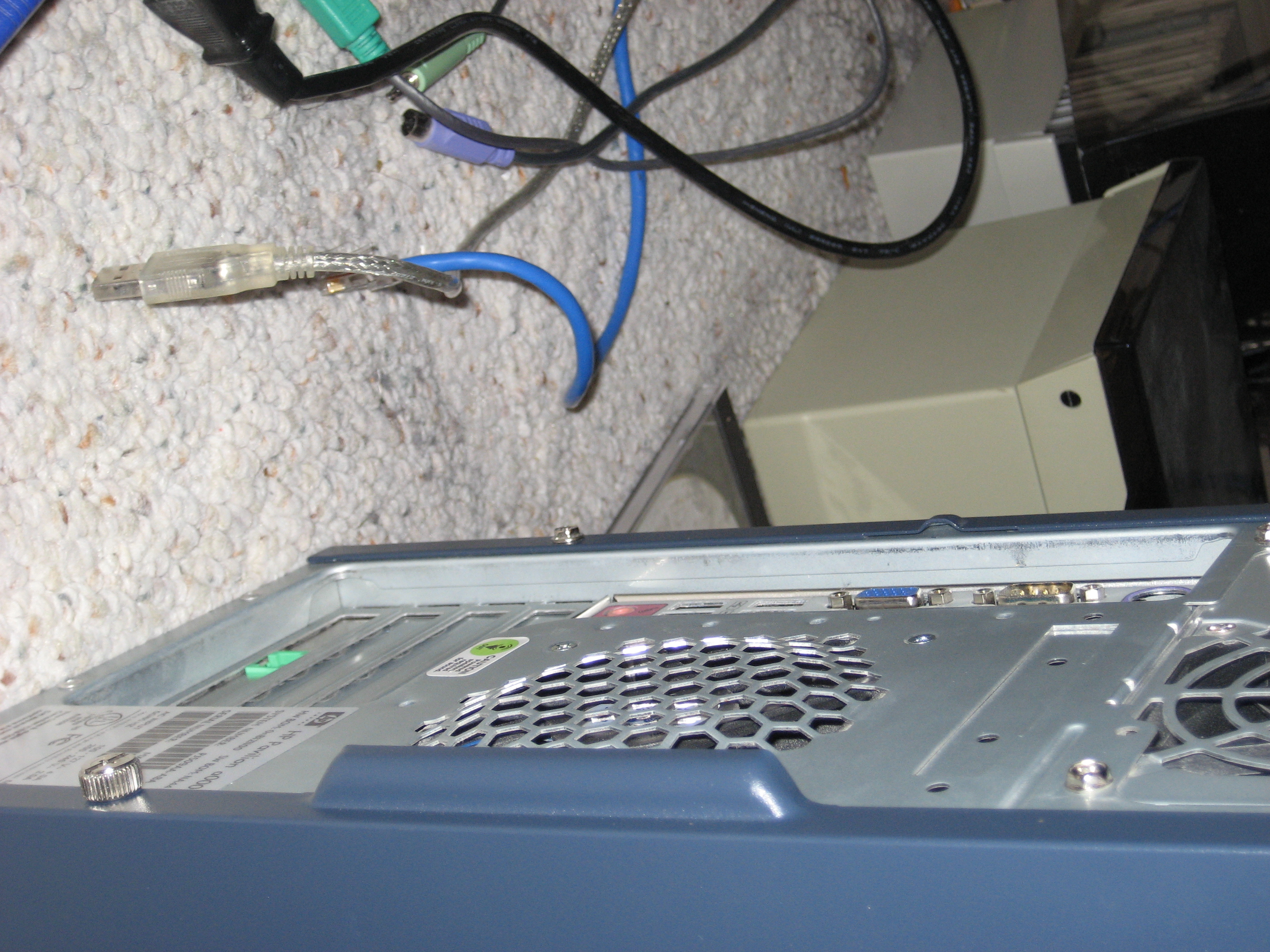 Installing Add-on Cards to Your Computer. : 4 Steps - Instructables