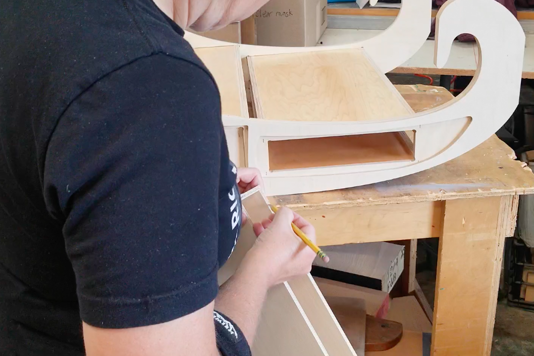 Dr Seuss Inspired Desk : 19 Steps (with Pictures) - Instructables