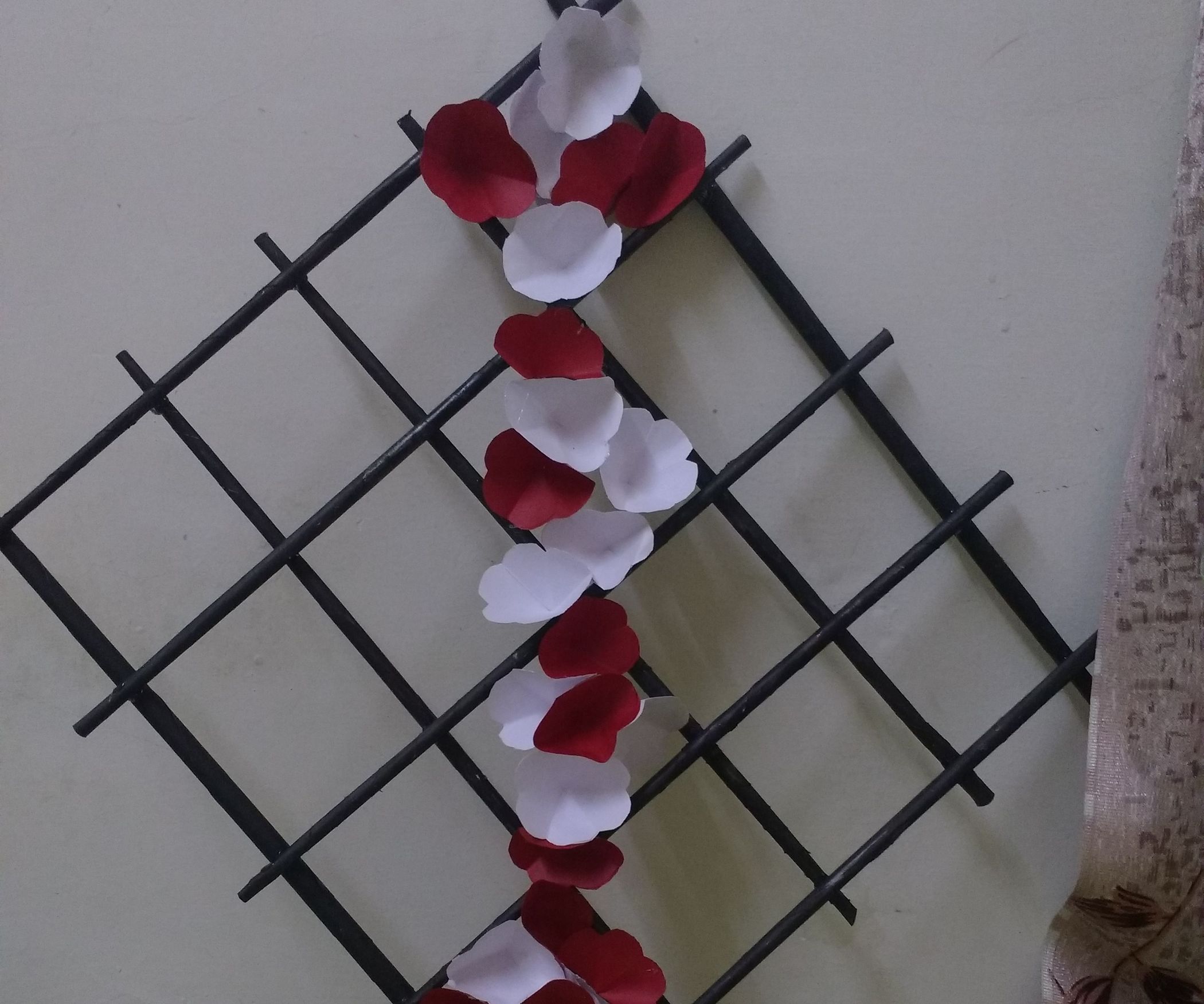 Beautiful Paper Wall Decor : 6 Steps - Instructables