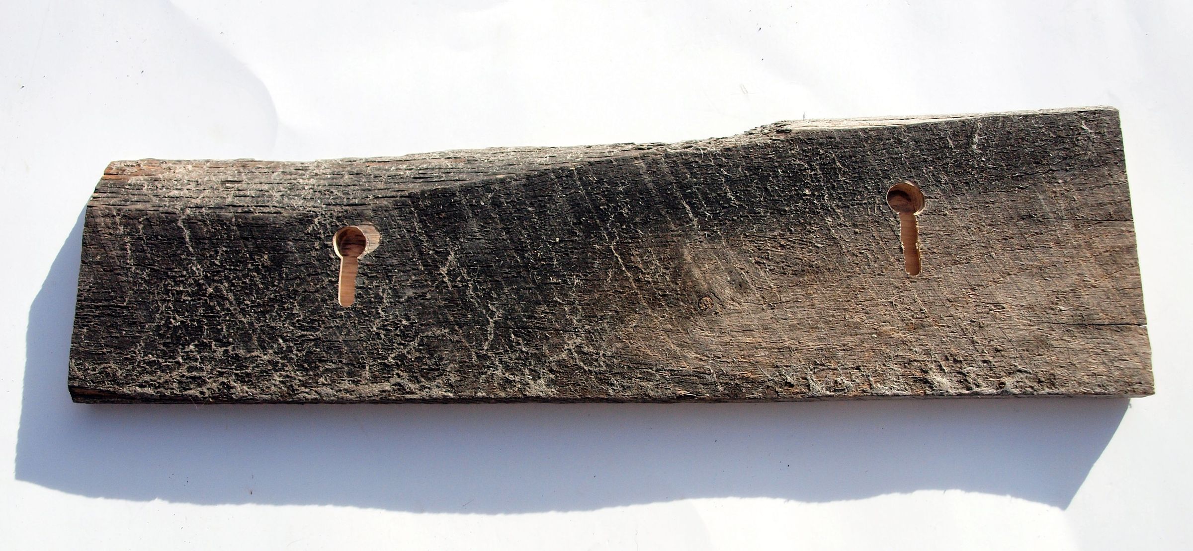 Redneck Key Rack With Options : 4 Steps (with Pictures) - Instructables