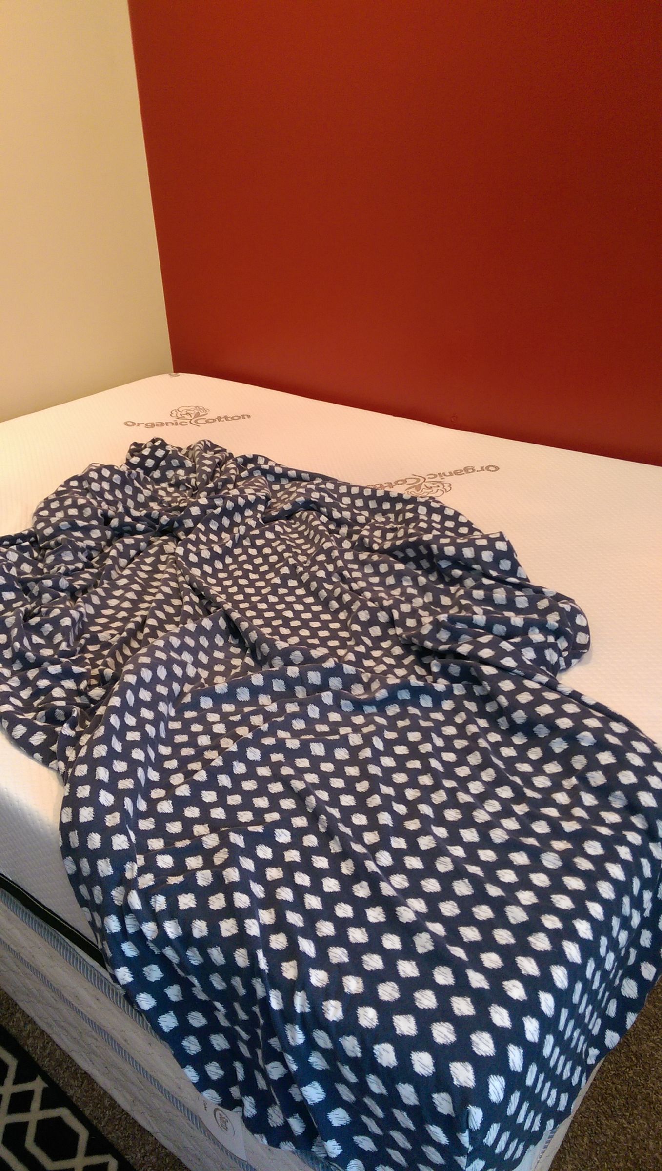 The Perfect Method for Making the Bed Like a Pro : 6 Steps (with ...