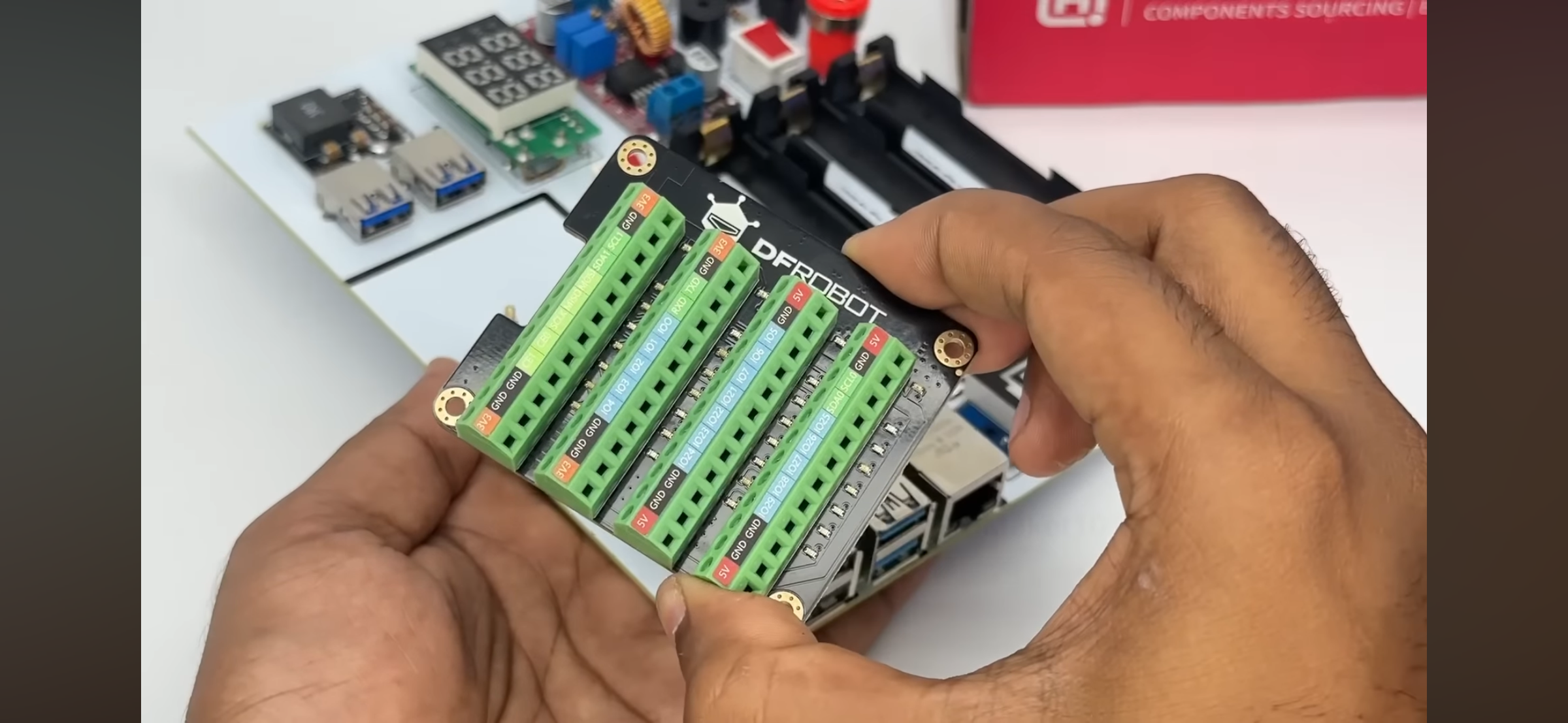 Portable DIY Electronics Workstation : 19 Steps (with Pictures) - Instructables