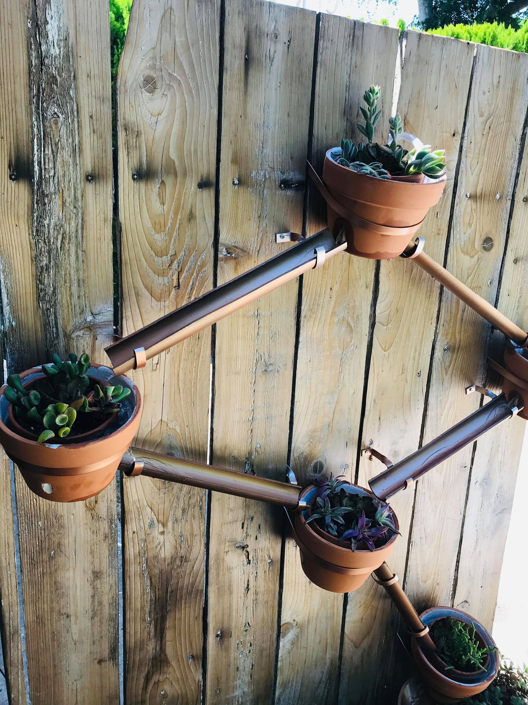 Circulating Self Watering Vertical Planter : 8 Steps (with Pictures ...