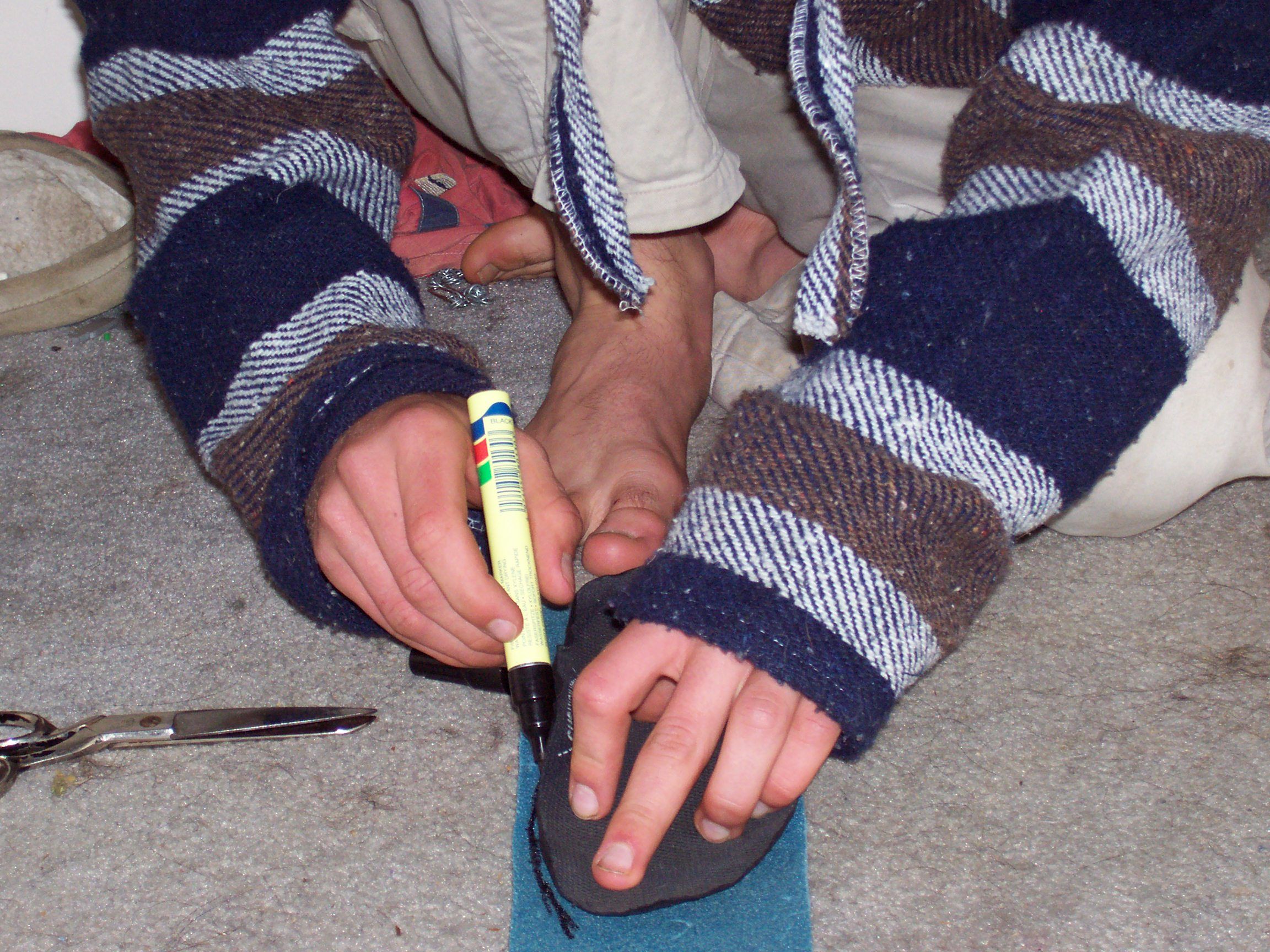 How to Make Sport Insoles for Your Shoes : 4 Steps - Instructables