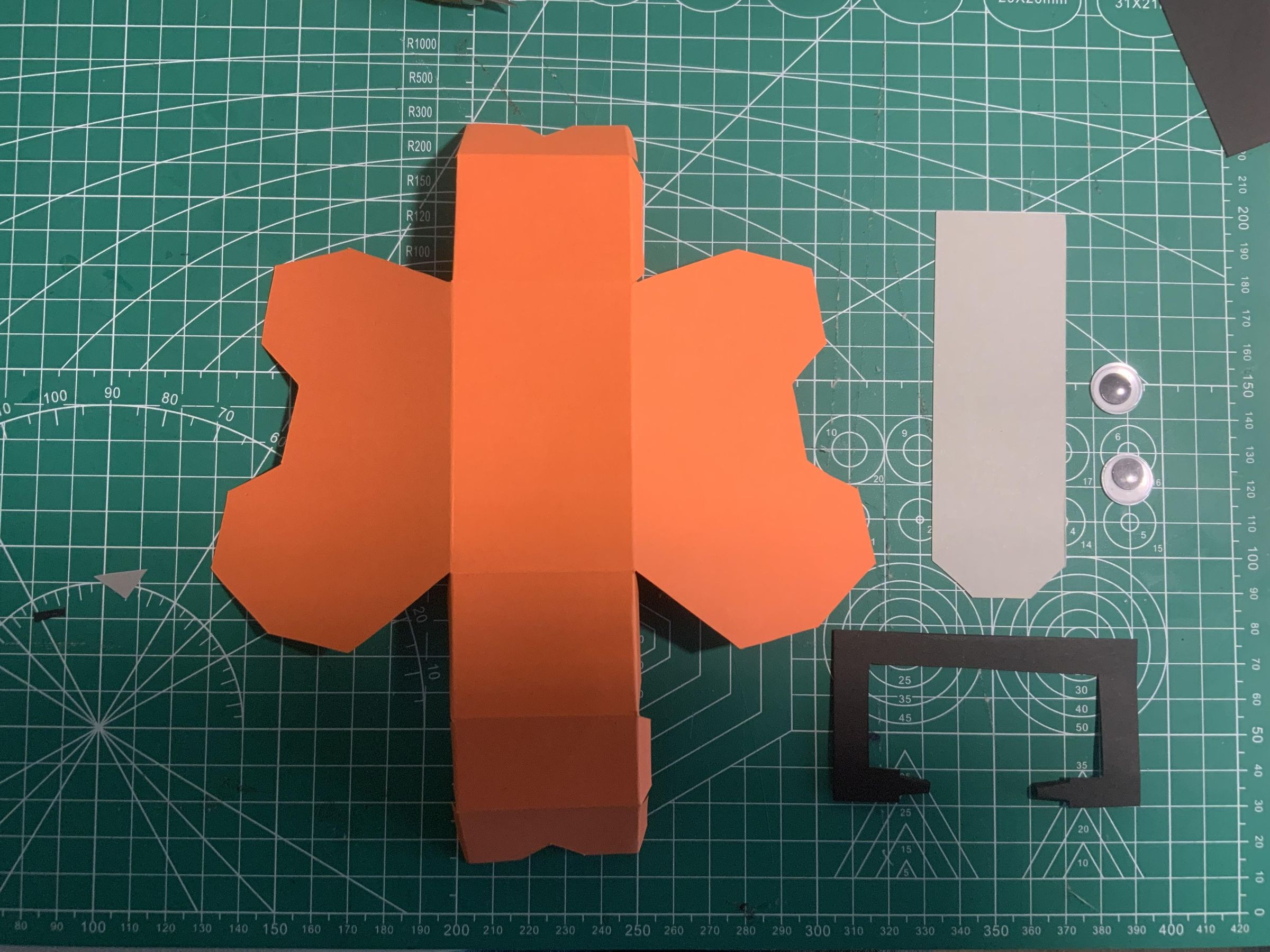 'Pochita' Paper Model - Chainsaw Man : 7 Steps (with Pictures ...