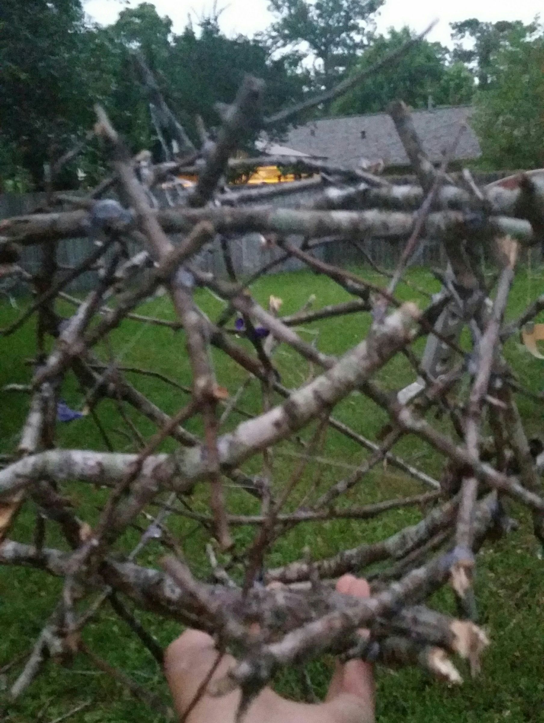 Stick Ball Decoration : 4 Steps (with Pictures) - Instructables