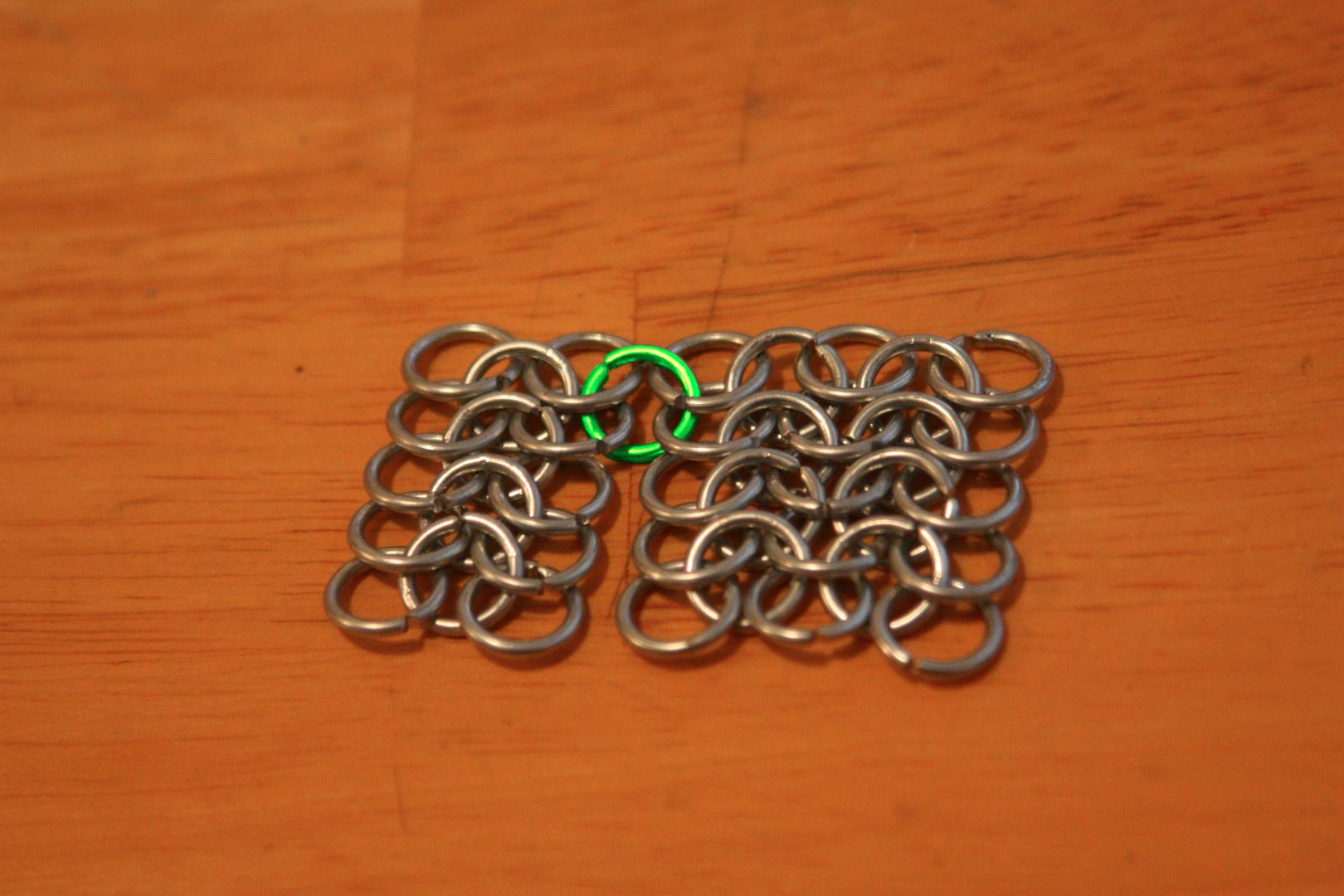 How to Make Chainmail (European 4-in-1 Weave) : 7 Steps (with Pictures ...