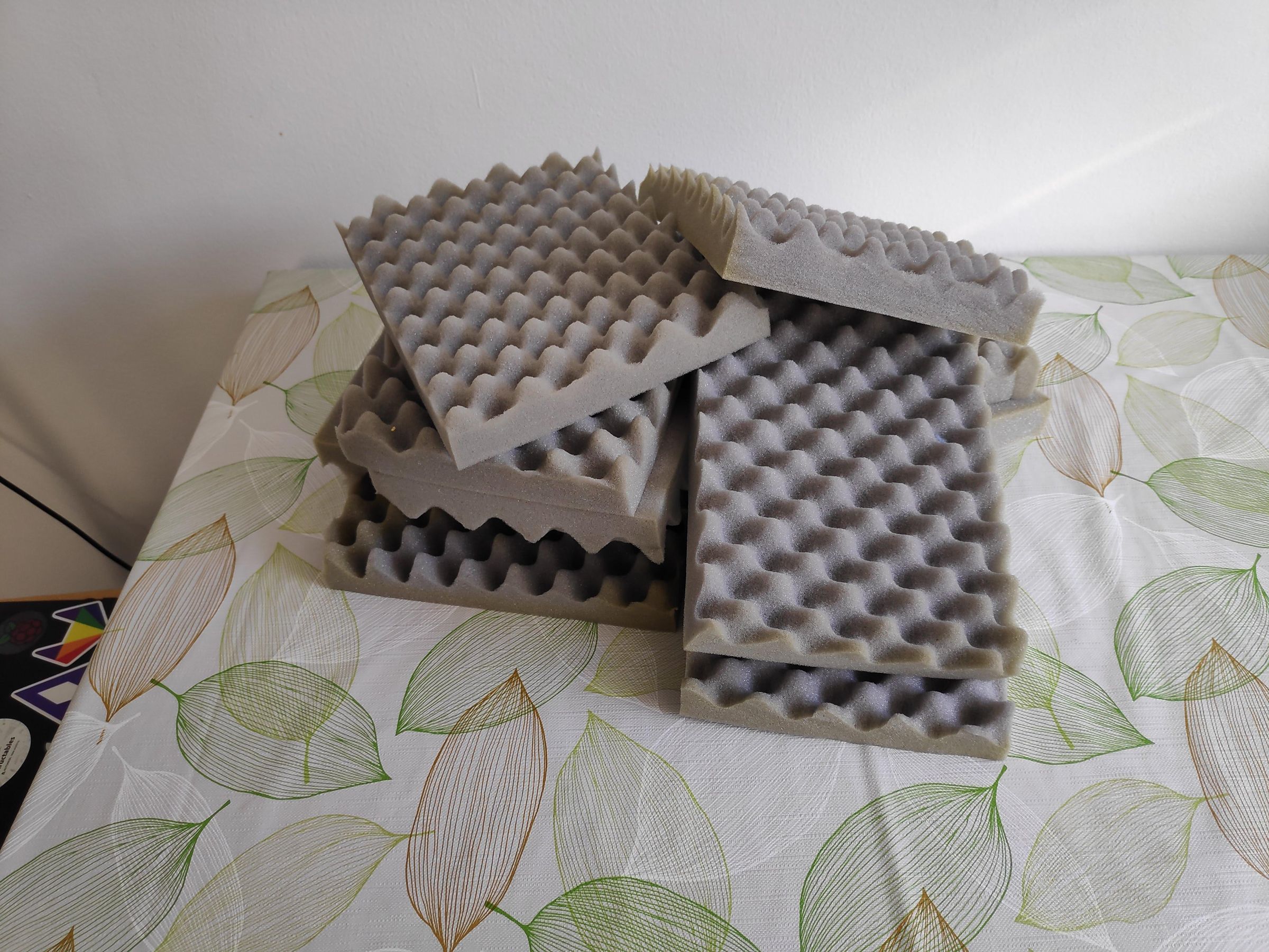 Chair Cushion Using Sponges From Packaging Boxes : 4 Steps - Instructables