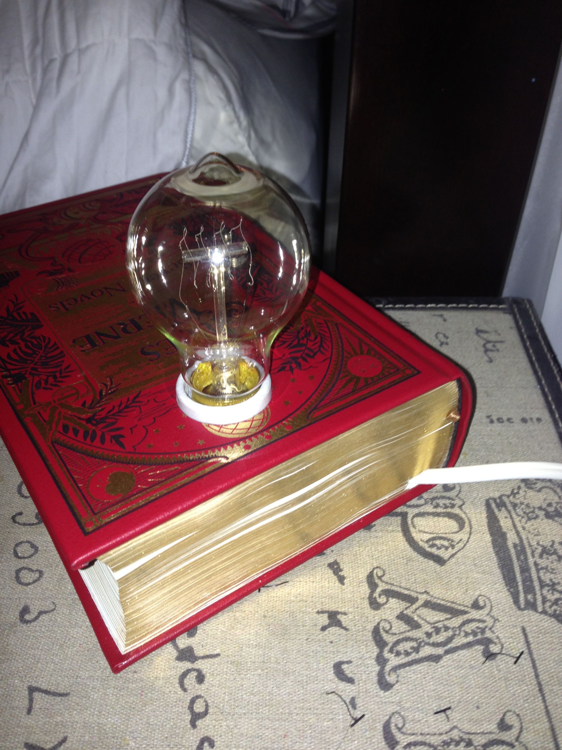 Book Light : 10 Steps (with Pictures) - Instructables