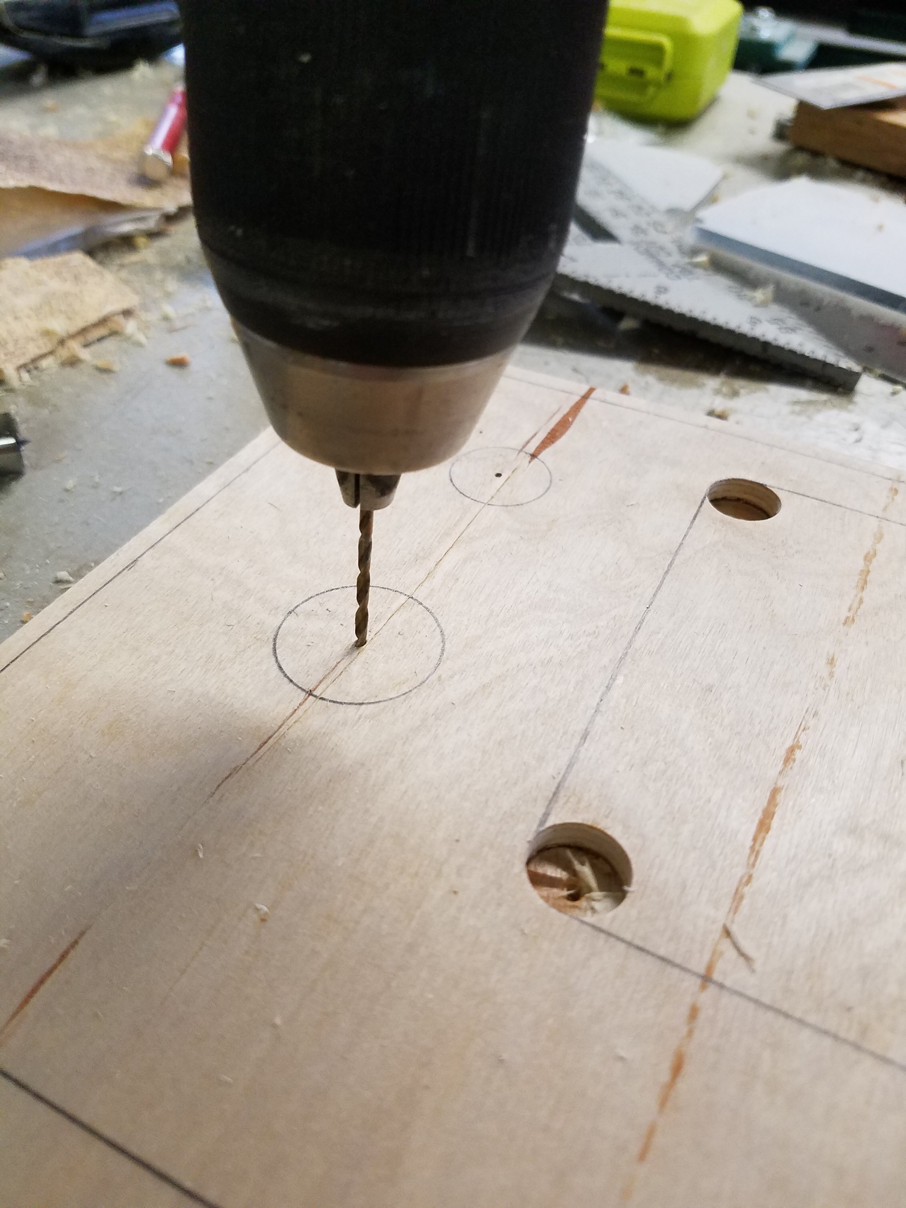 KE0OJE'S Ham Radio Go Box : 9 Steps - Instructables