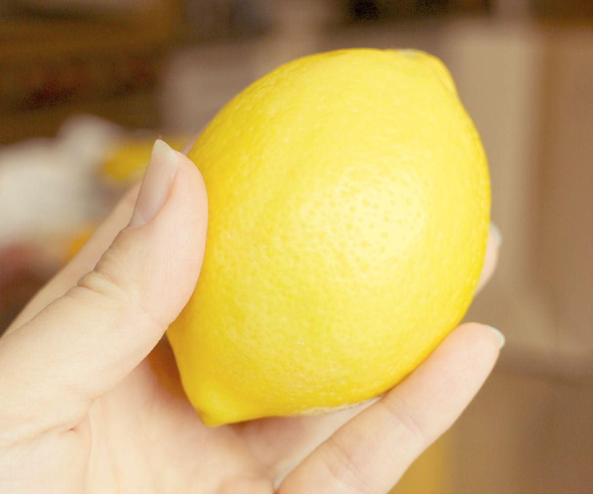 How to Juice a Lemon : 9 Steps (with Pictures) - Instructables