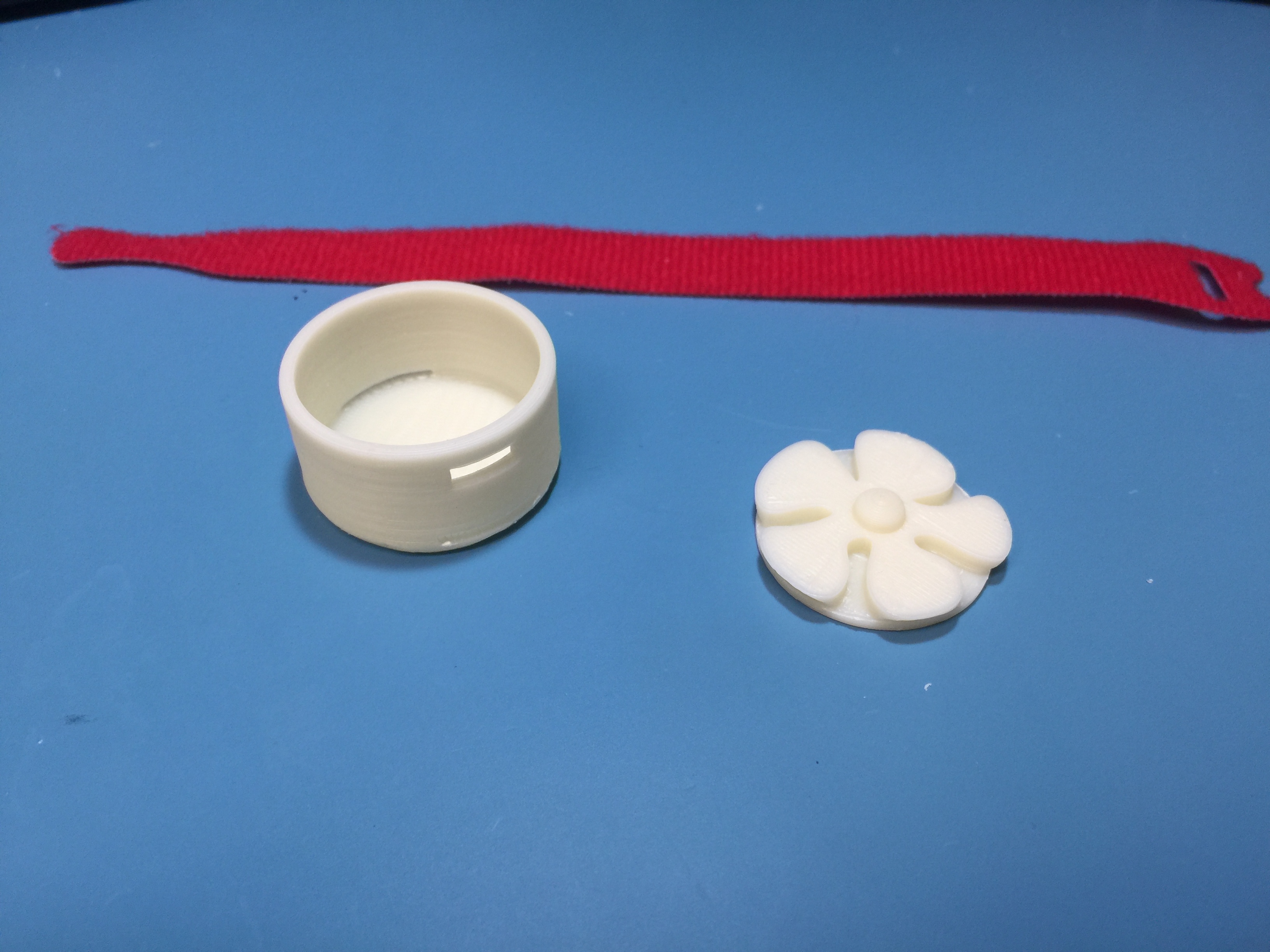 Hug-Time Bracelet : 6 Steps - Instructables