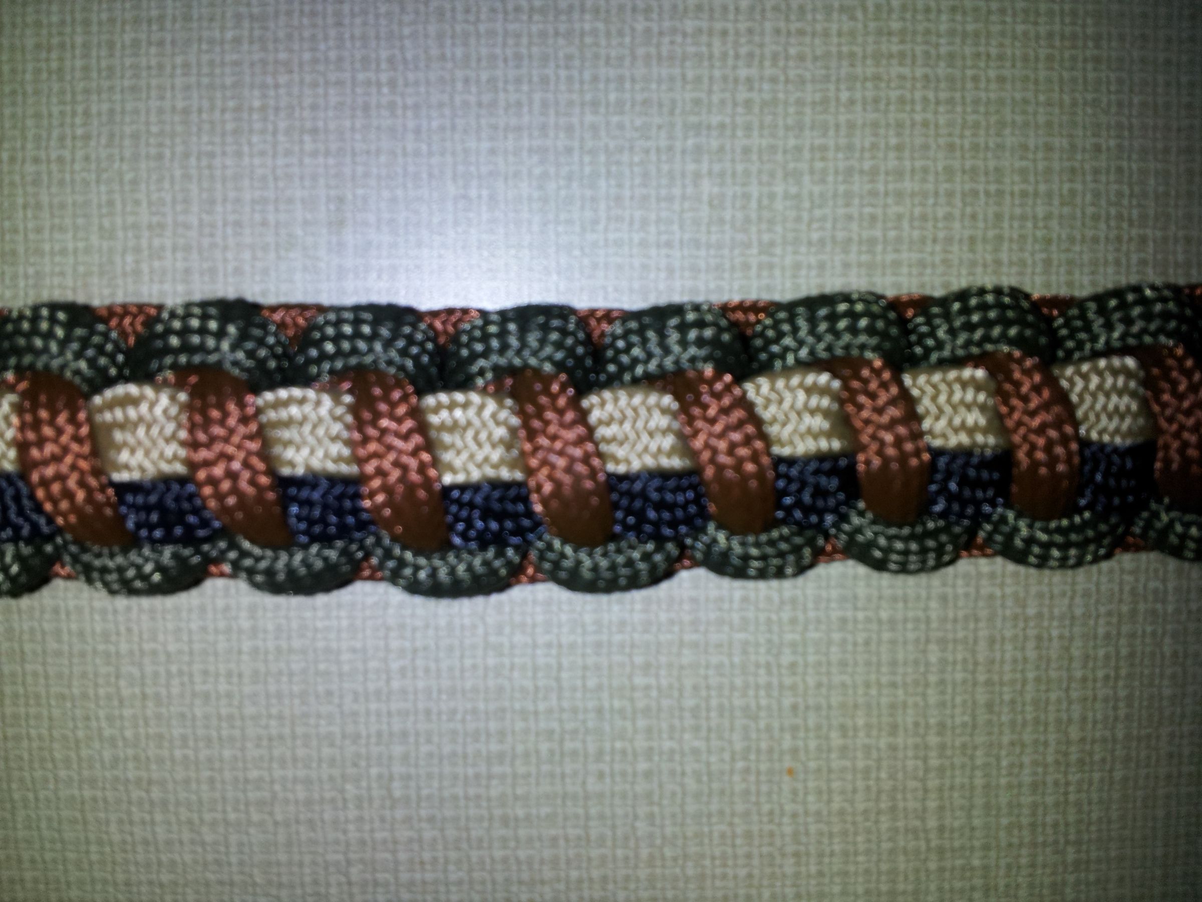 4 Color Paracord Bracelet - Instructables