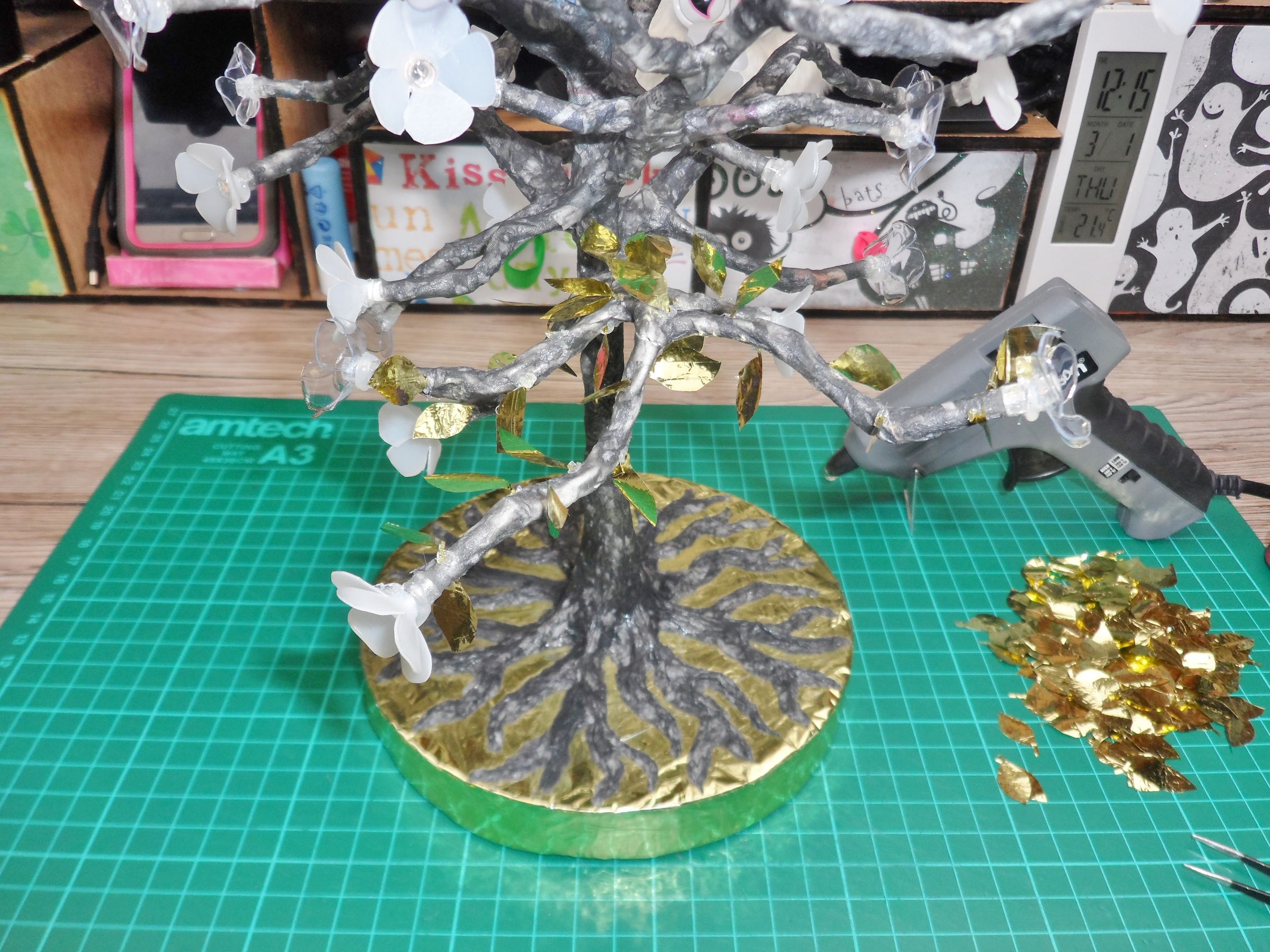 Build Your Own Fairy Light Tree : 9 Steps (with Pictures) - Instructables