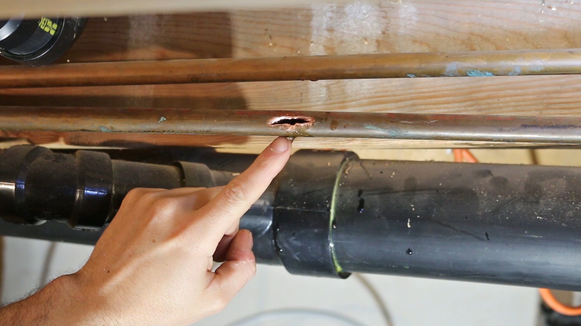 The EASIEST Way to Repair a Copper Pipe! : 4 Steps - Instructables