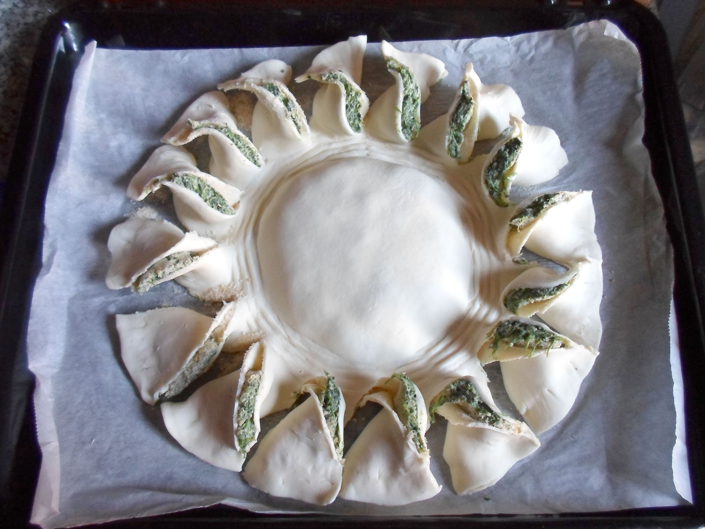 Sunflower Spinach Pie Recipe : 5 Steps (with Pictures) - Instructables