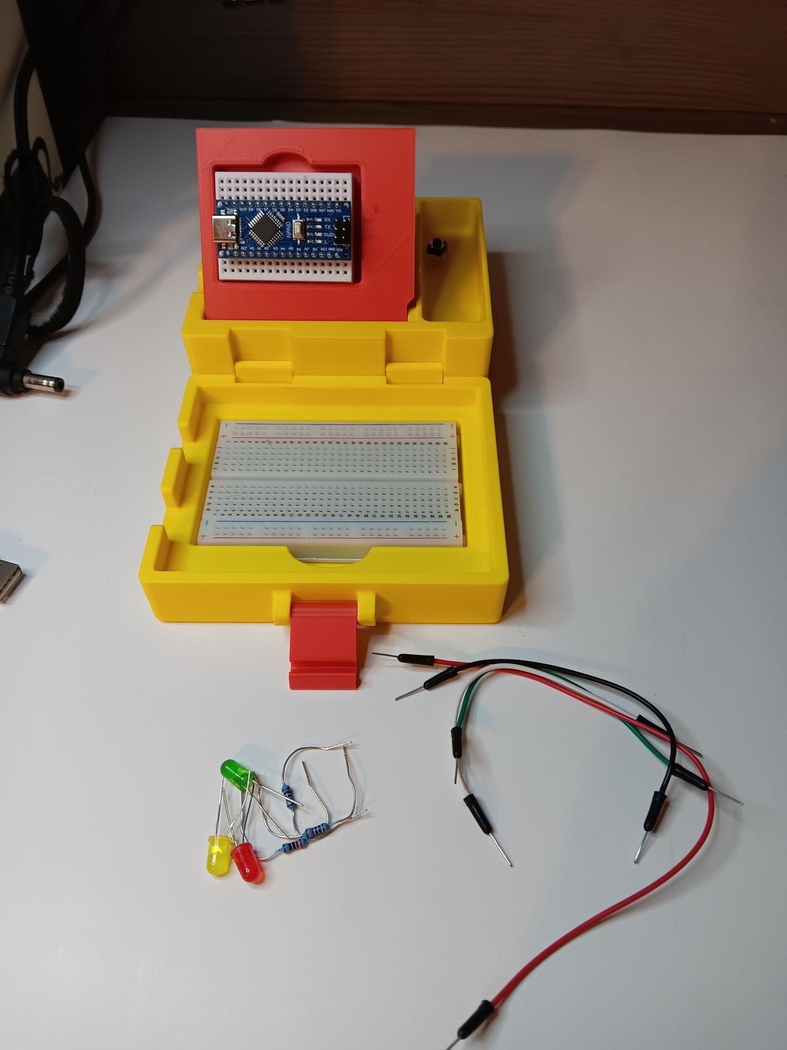 Arduino Stop Light : 3 Steps - Instructables