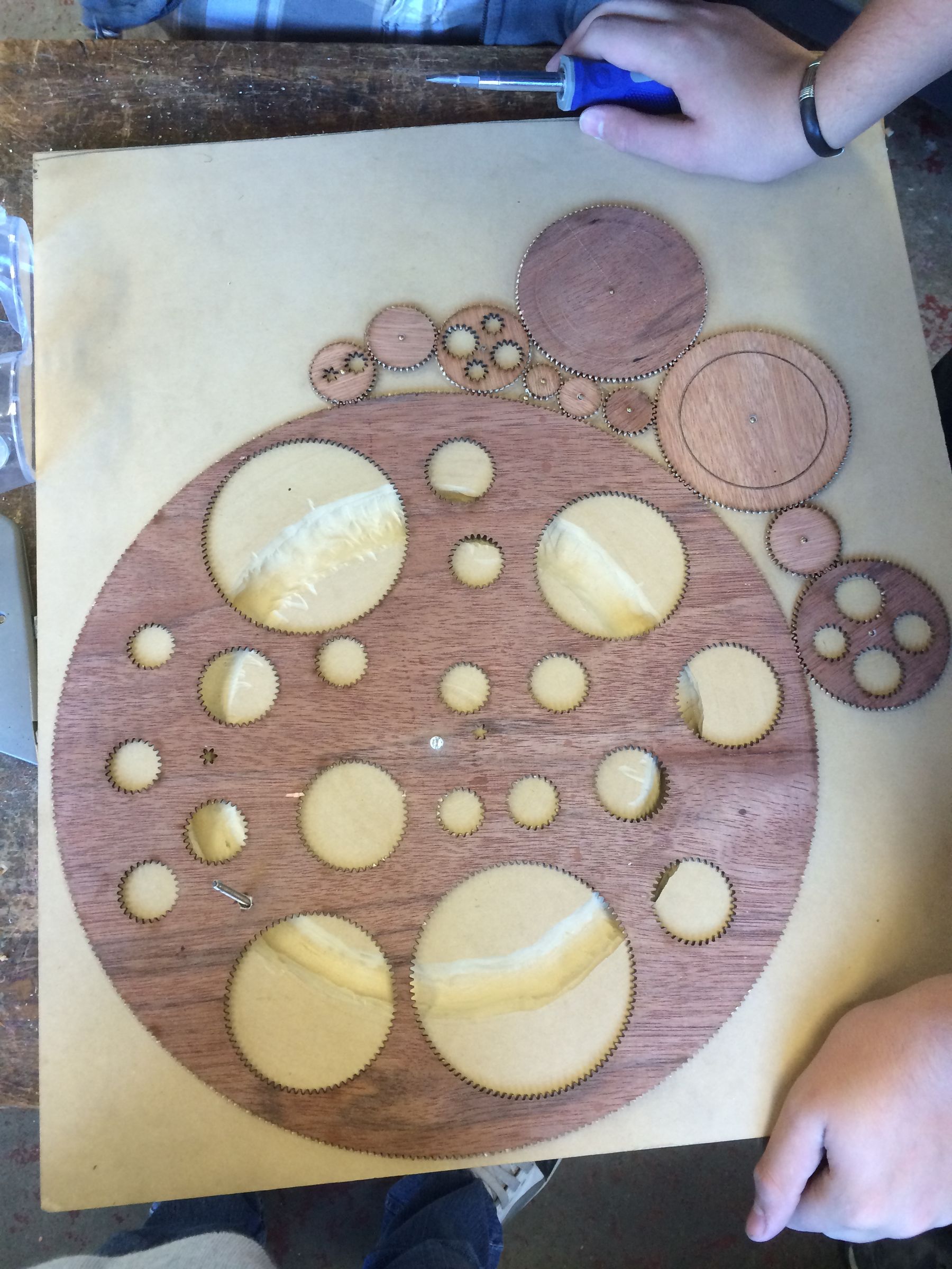 HIGH-FIVE MACHINE : 7 Steps - Instructables