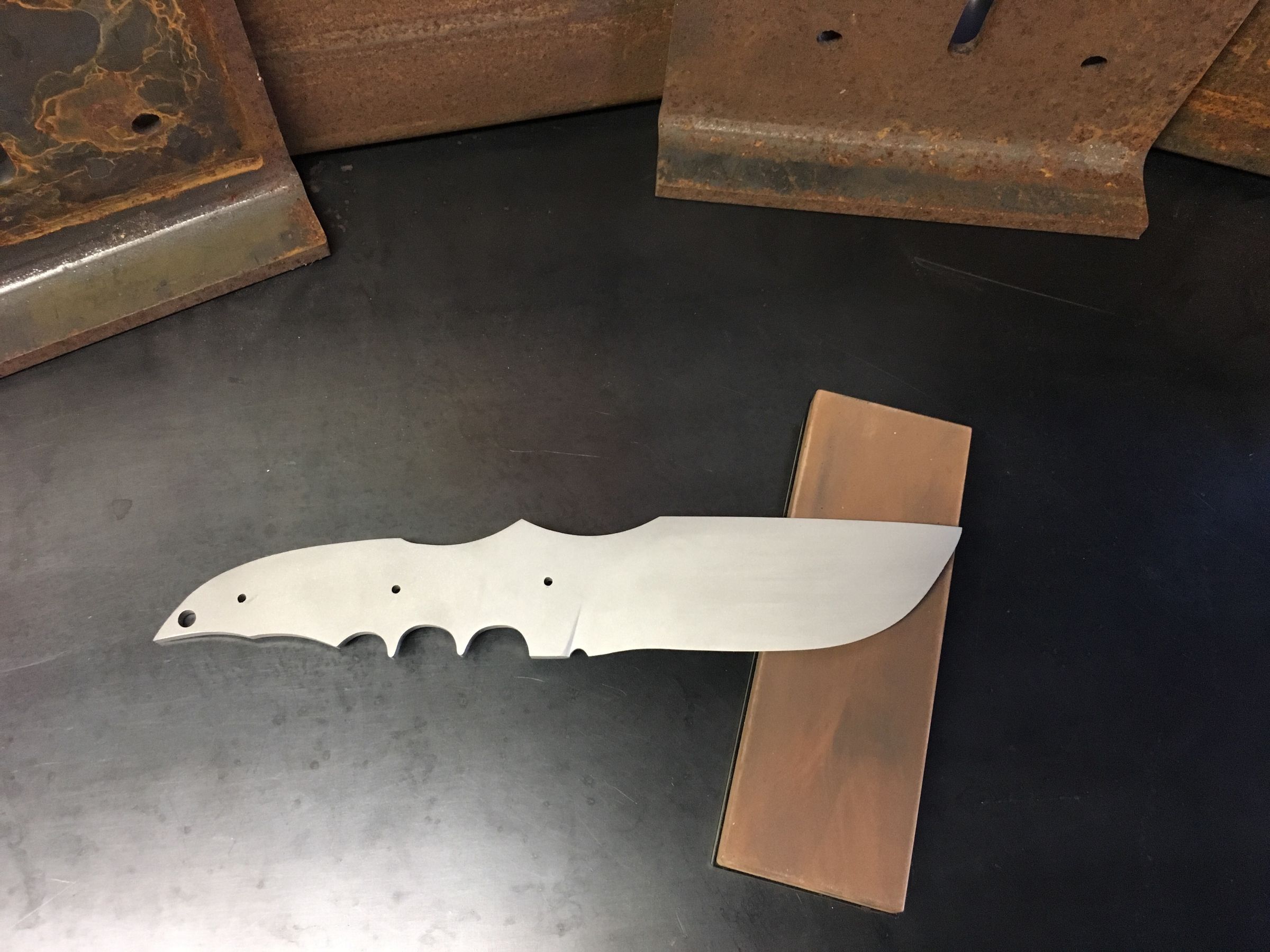 Hand Made Camp Knife : 12 Steps (with Pictures) - Instructables