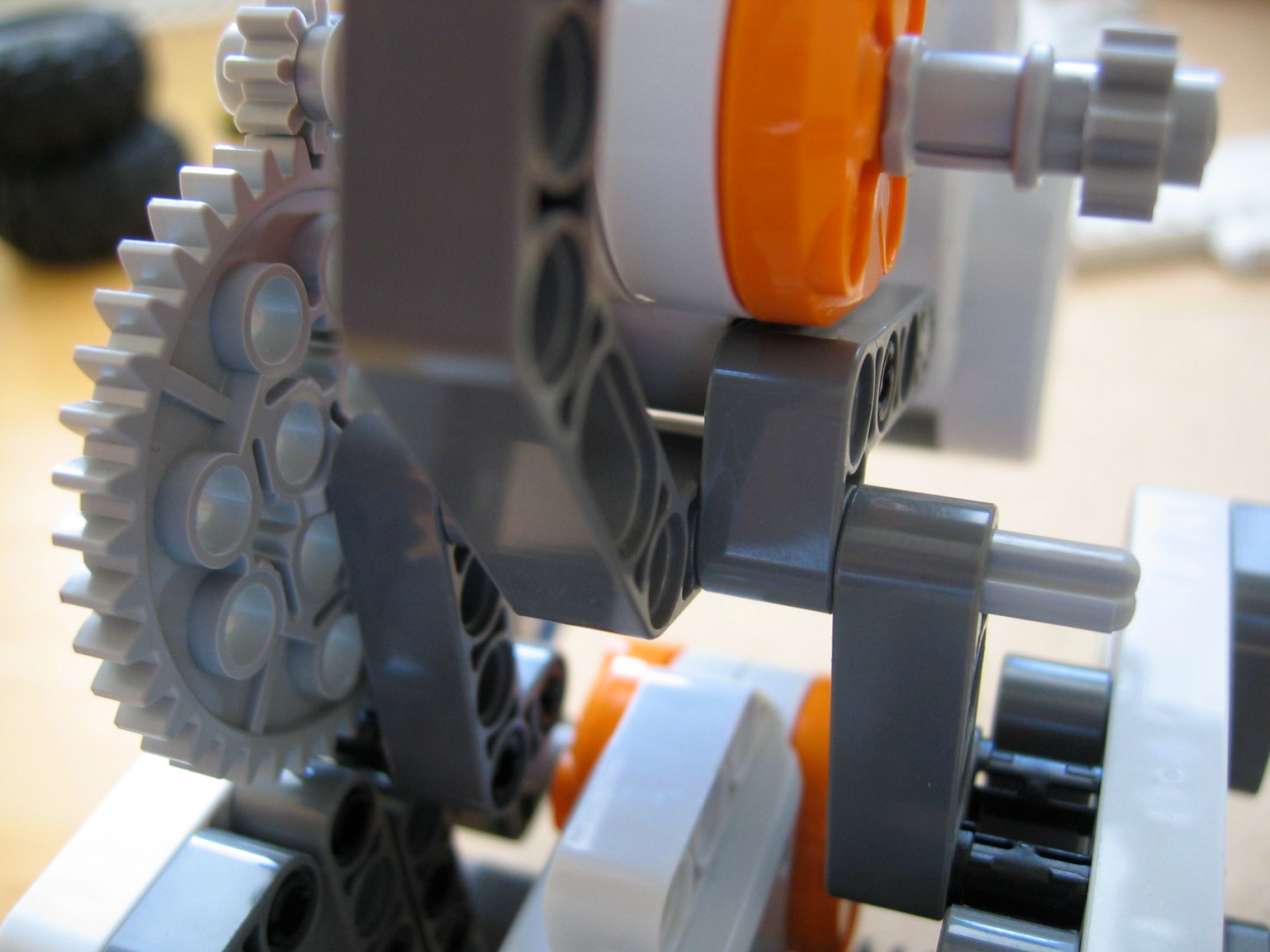 How to Build a Simple Robotic Arm From Lego Mindstorms NXT? : 9 Steps ...