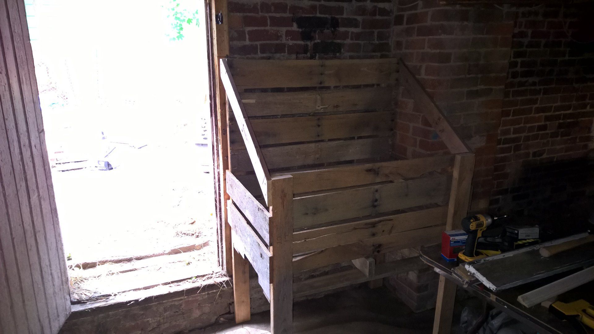 Recycled Pallets and Wood - Two Bale Hay Storage Rack : 8 Steps ...