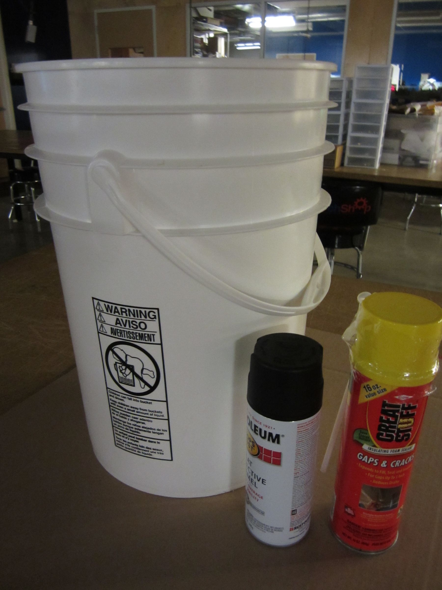 Thrifty Bucket Tree Stump : 6 Steps (with Pictures) - Instructables