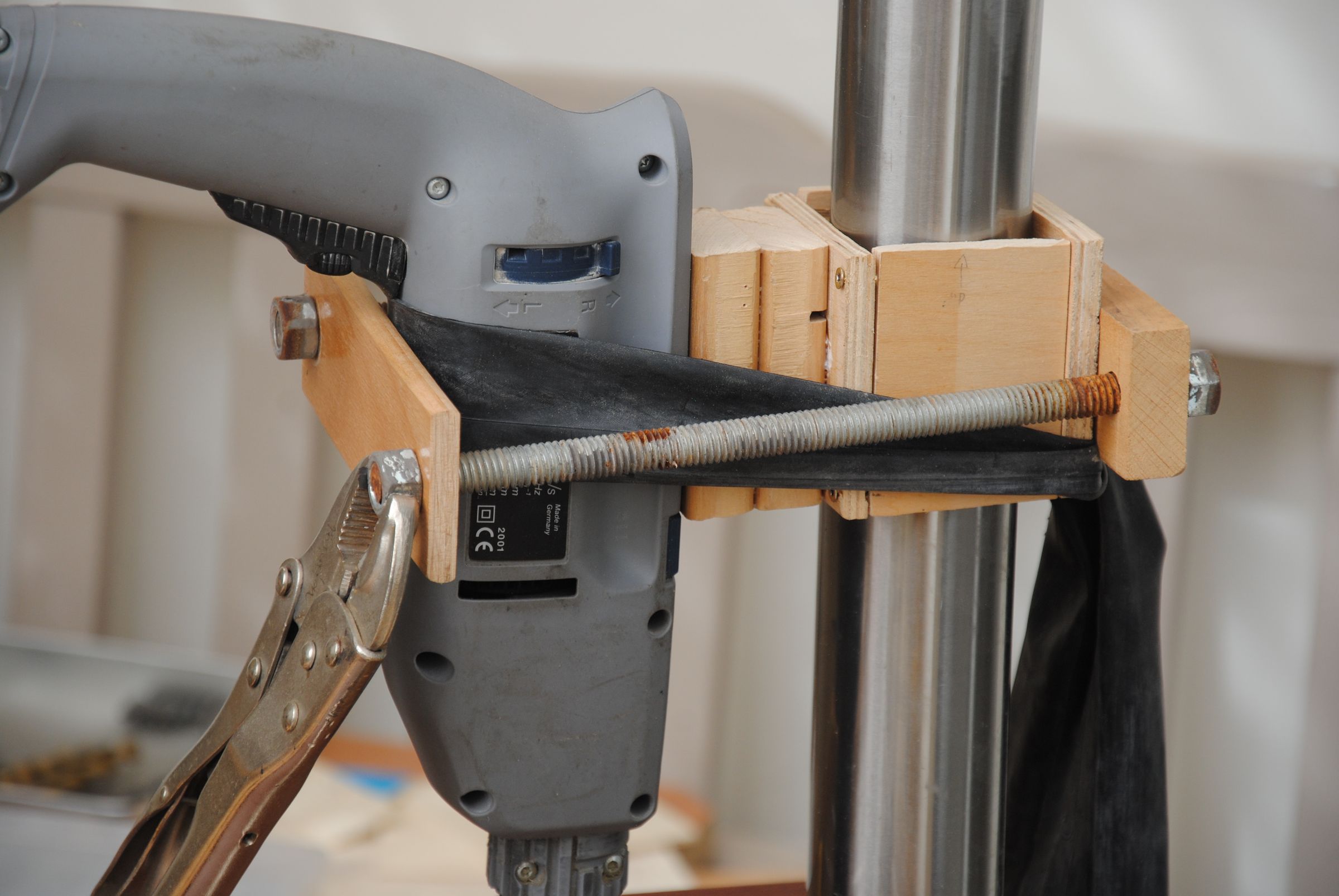 Build Your Own Drill Press for FREE! : 12 Steps (with Pictures ...