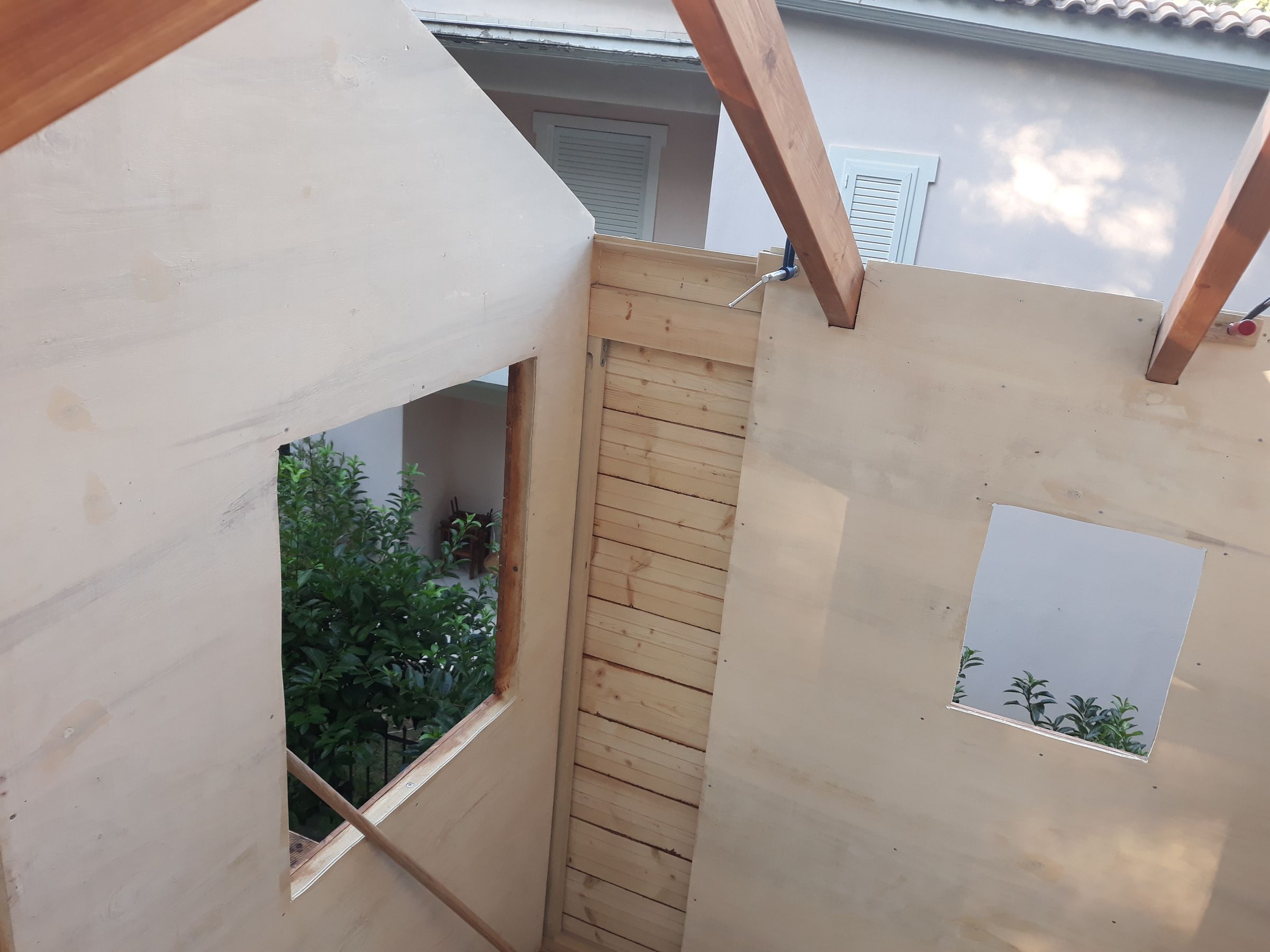 Treehouse on Two Trees : 22 Steps (with Pictures) - Instructables