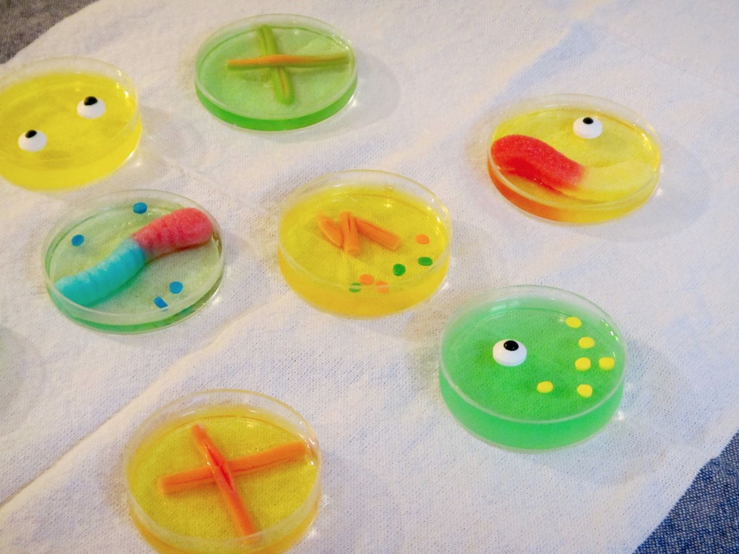 Spooky Science Snacks : 8 Steps (with Pictures) - Instructables