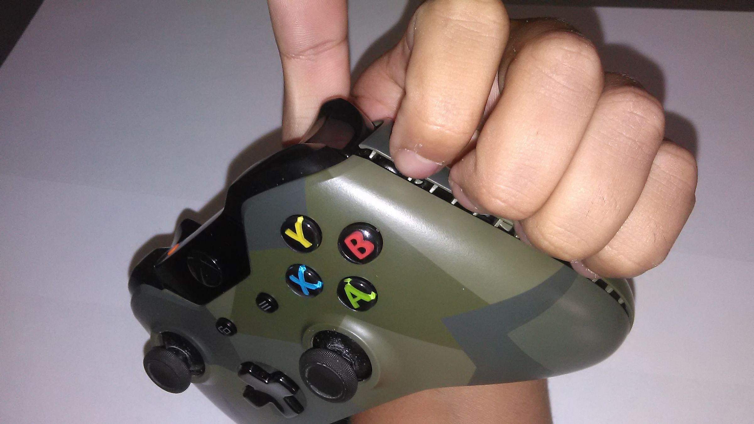 Xbox One Controller LED Color Mod(NO SOLDERING) : 8 Steps - Instructables