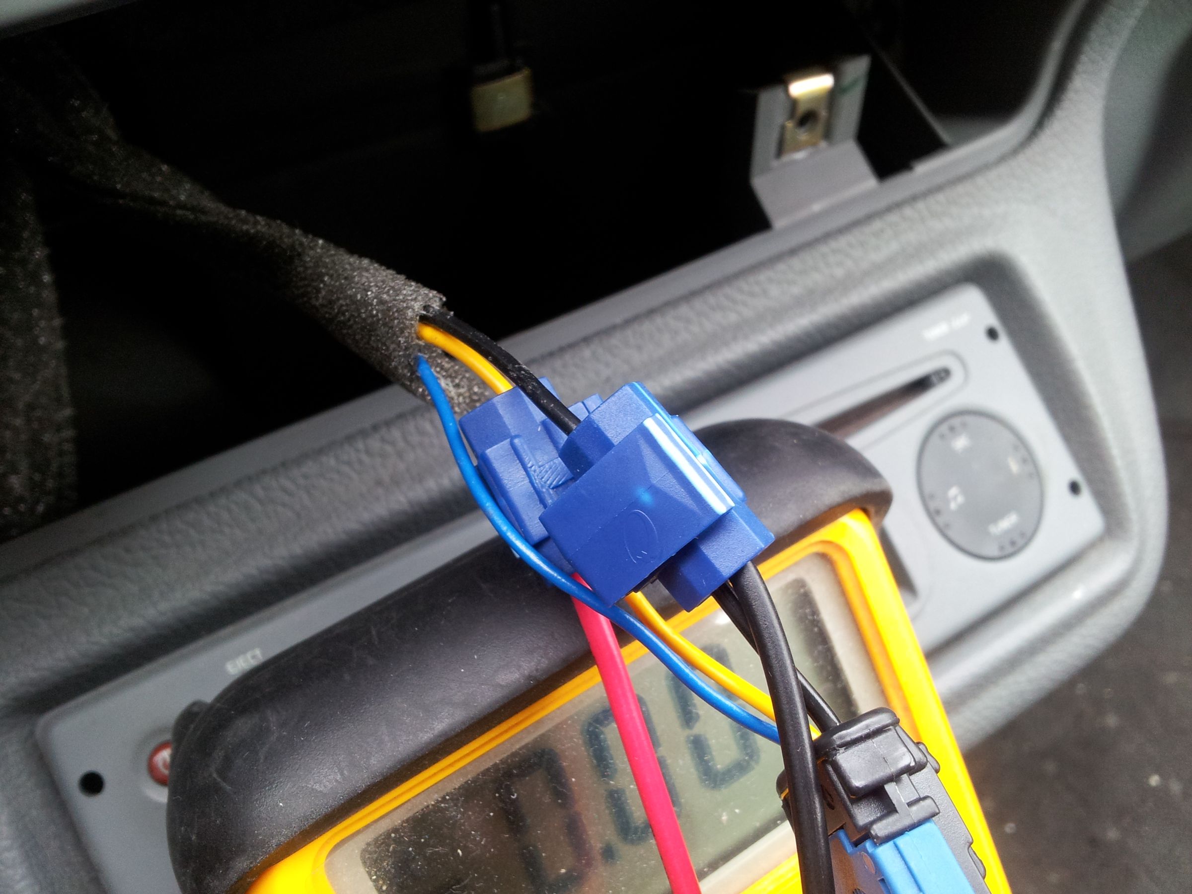USB-ports in Your Car - Instructables