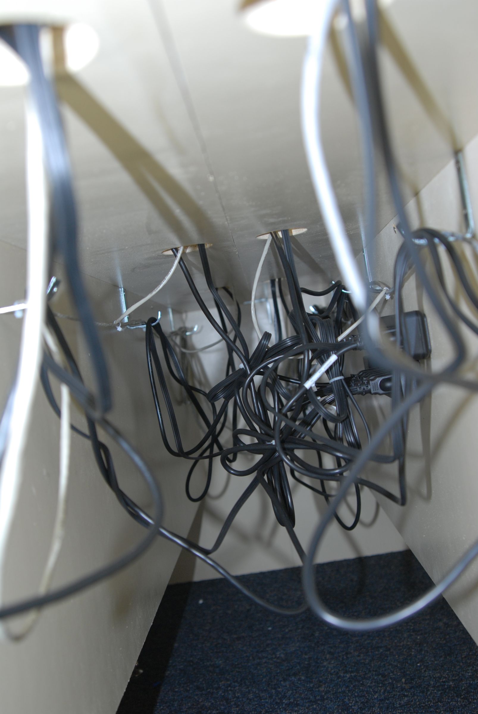 Computer Lab Tables - Instructables