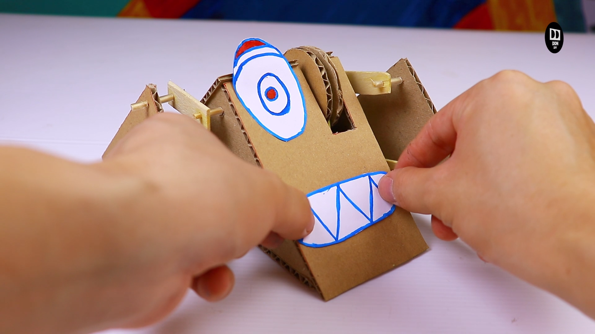 ⚔ Robot (Monster) Fight With Cadboard : 17 Steps (with Pictures ...