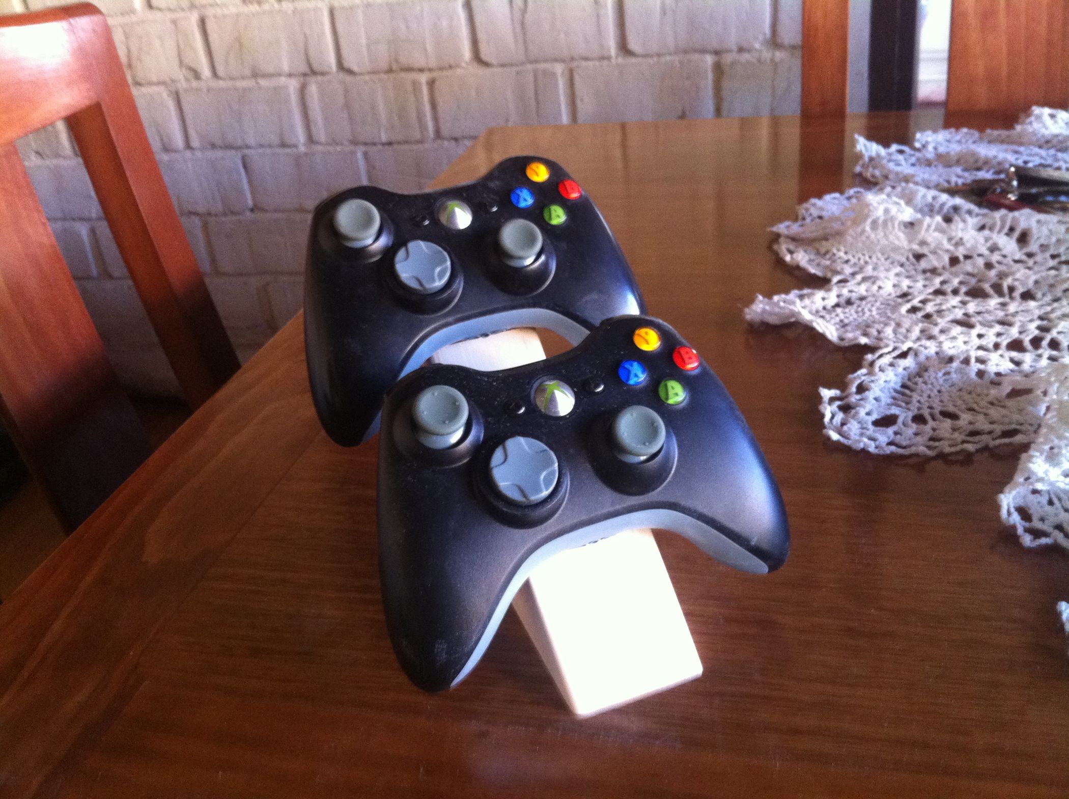 XBOX 360 CONTROL RACK : 6 Steps - Instructables