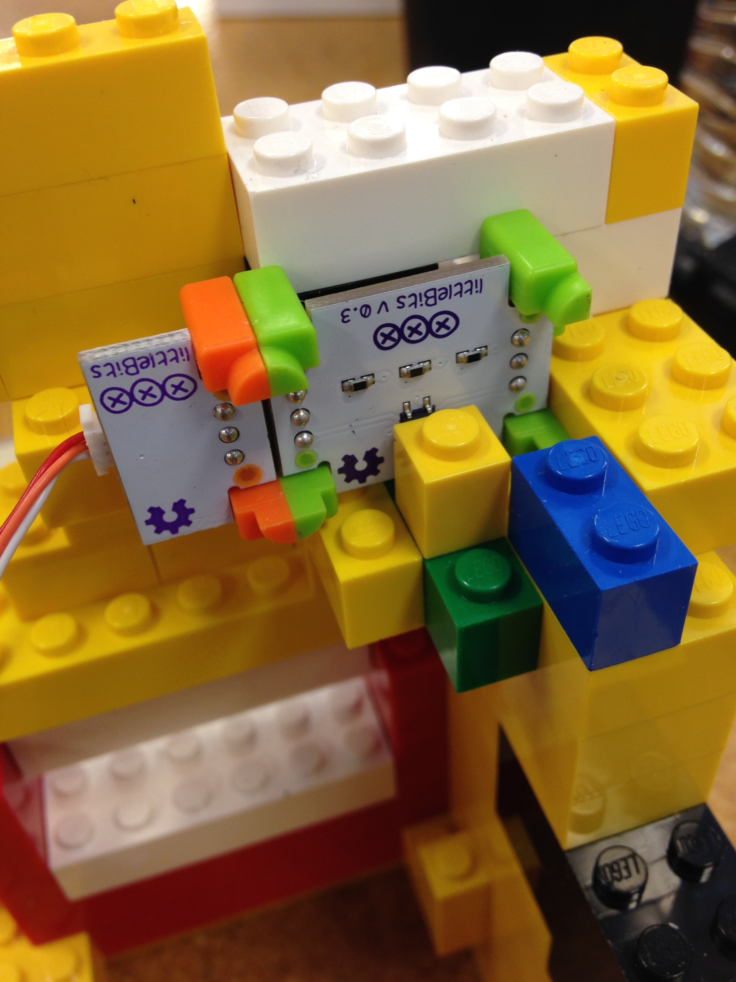 LittleBits + Lego Animated Head : 4 Steps (with Pictures) - Instructables