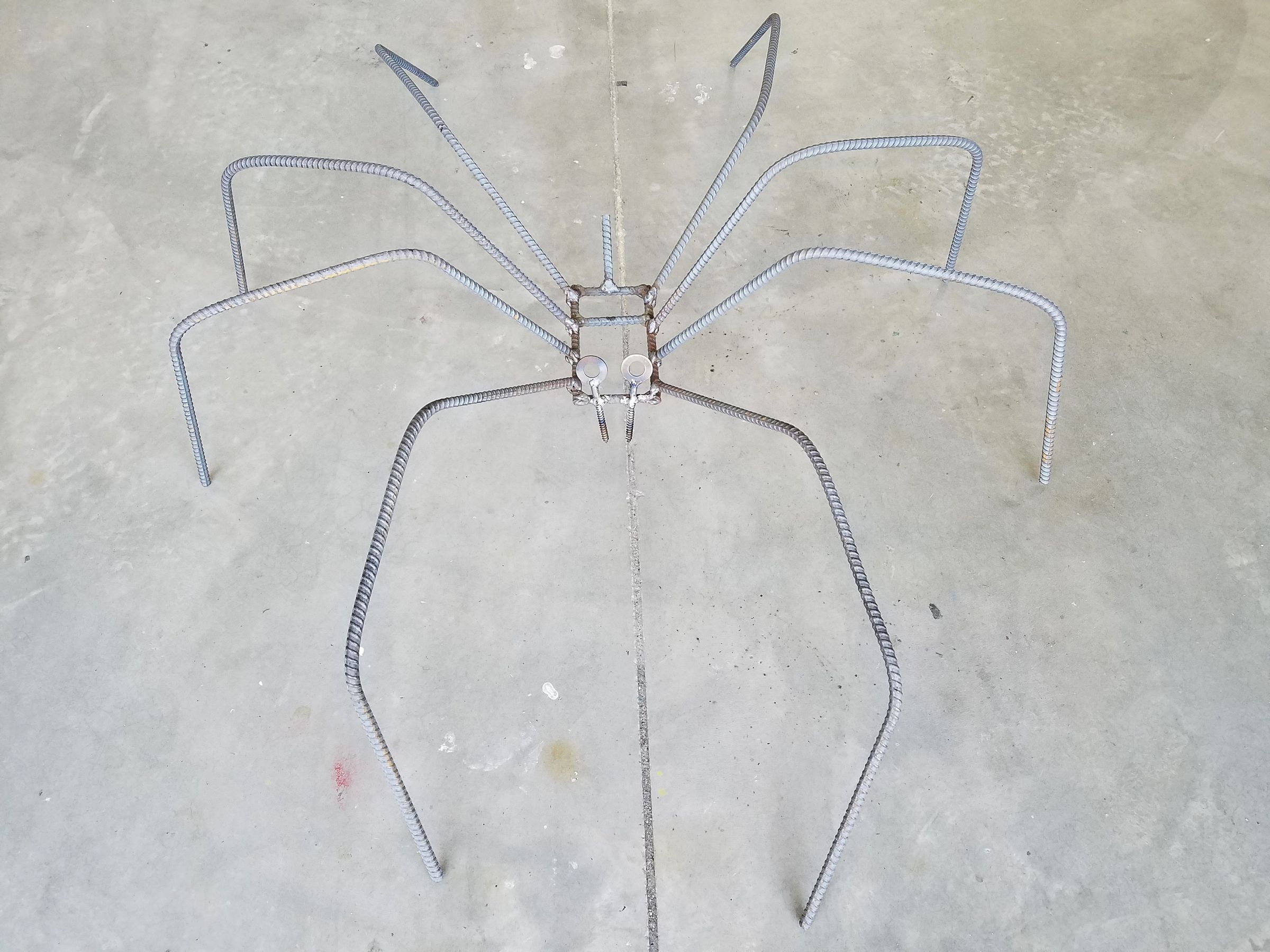 How to Make Giant Halloween Spiders : 23 Steps (with Pictures ...