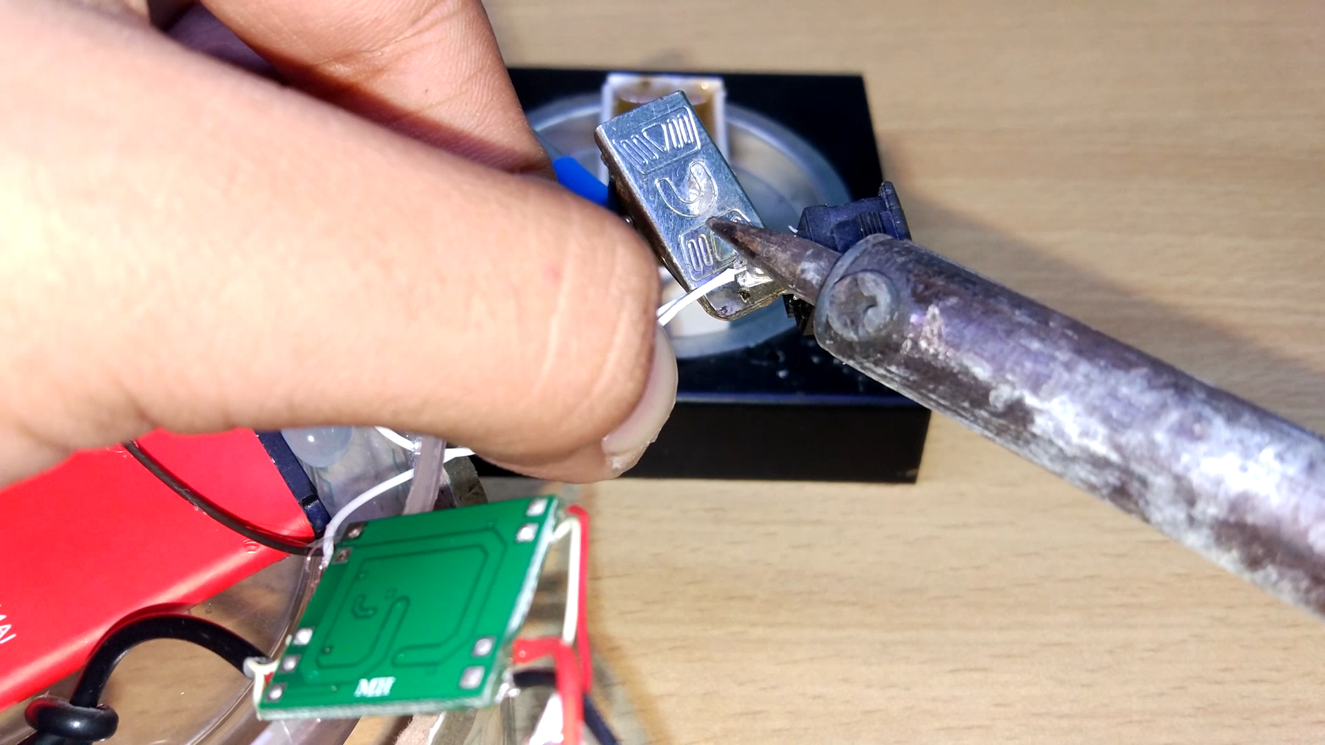 How to Make a Mini Speaker-Super Easy. : 4 Steps (with Pictures ...