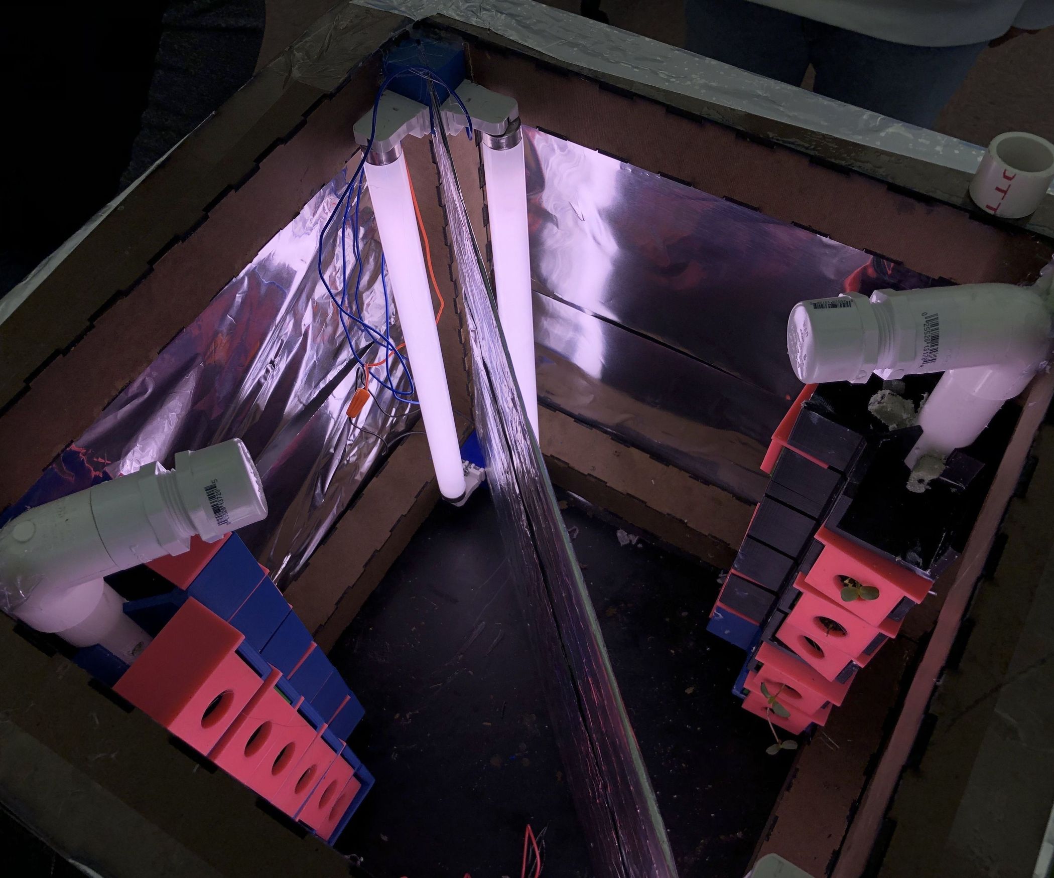 ModQuad - Modular Growth Space : 14 Steps - Instructables