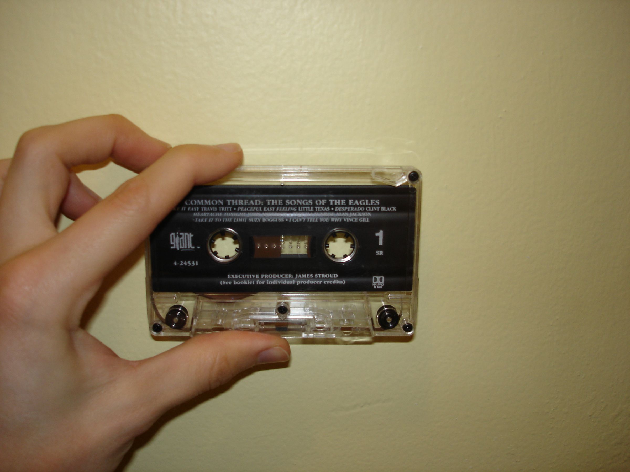 Hanging EL Wire Cassette Display : 4 Steps (with Pictures) - Instructables