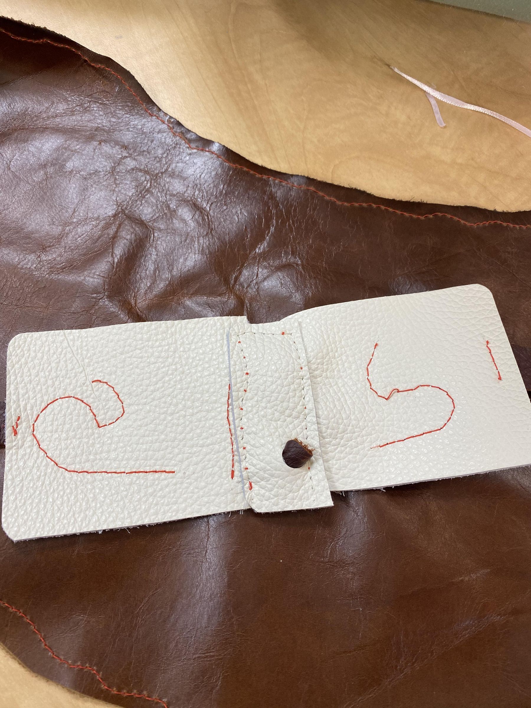 Consew Leather Stitching : 4 Steps - Instructables