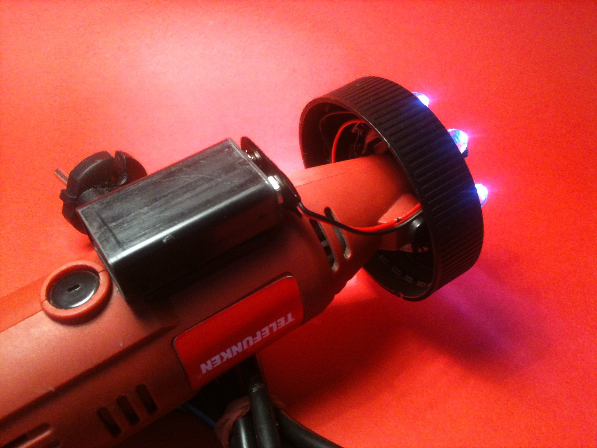 DIY 3$ Dremel Light [UPDATED] : 8 Steps - Instructables