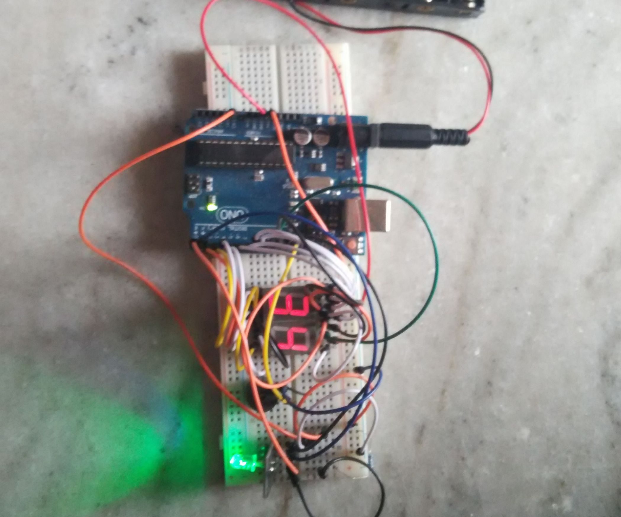 DIY Room Temperature Detector : 4 Steps (with Pictures) - Instructables