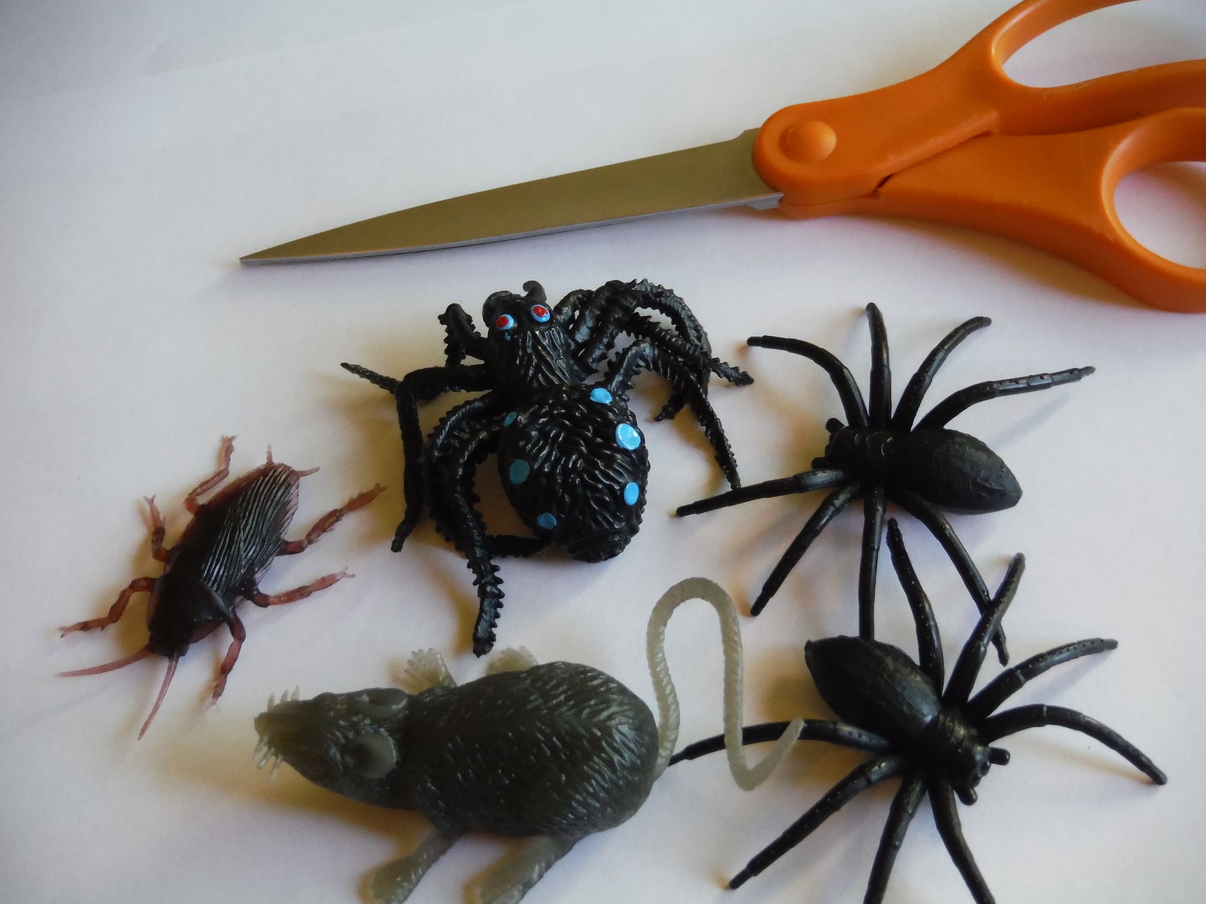 How to Make (edible) Creepy Things Encapsulated in Gelatin : 10 Steps ...