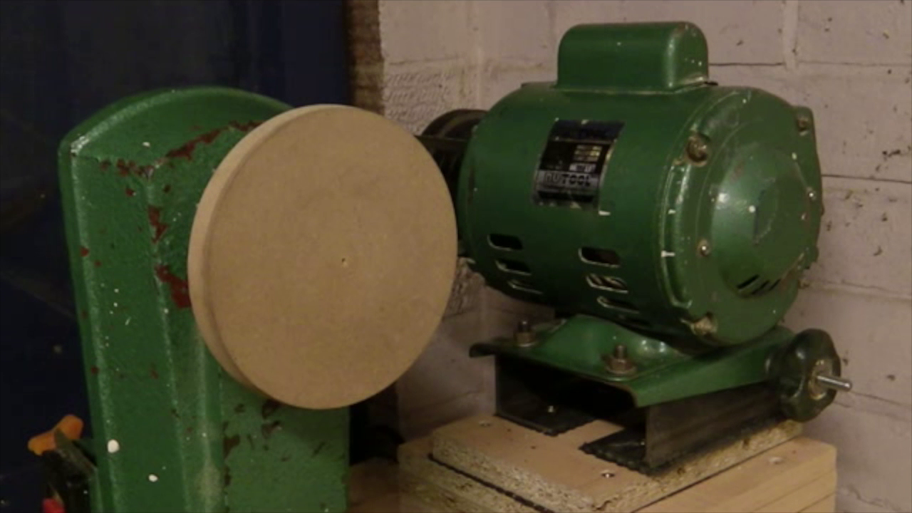 Making a Wooden Lathe Faceplate the Easy Way : 3 Steps - Instructables